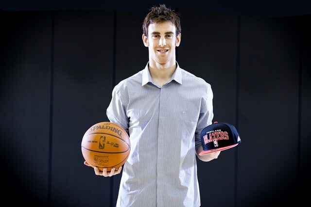 Welcome To Rip City Victor Claver Photo Gallery | NBA.com