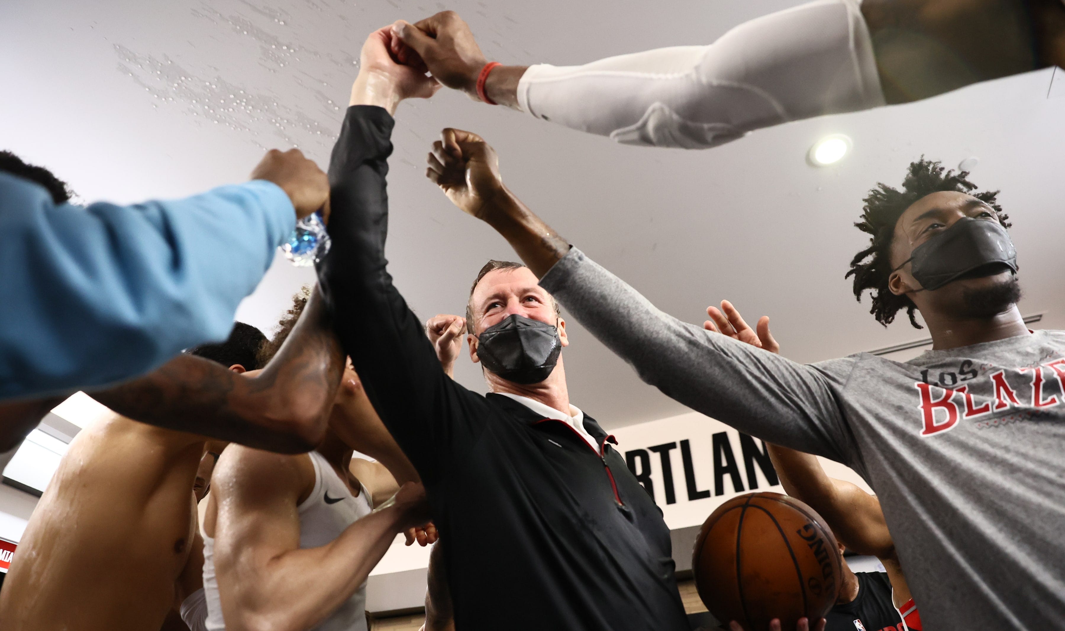 Stotts Gets To 500 Wins Versus Mavs Thanks To McCollum, Fourth-Quarter ...