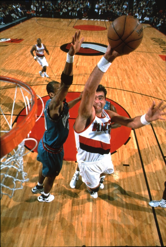 Arvydas Sabonis Through the Years Photo Gallery | NBA.com