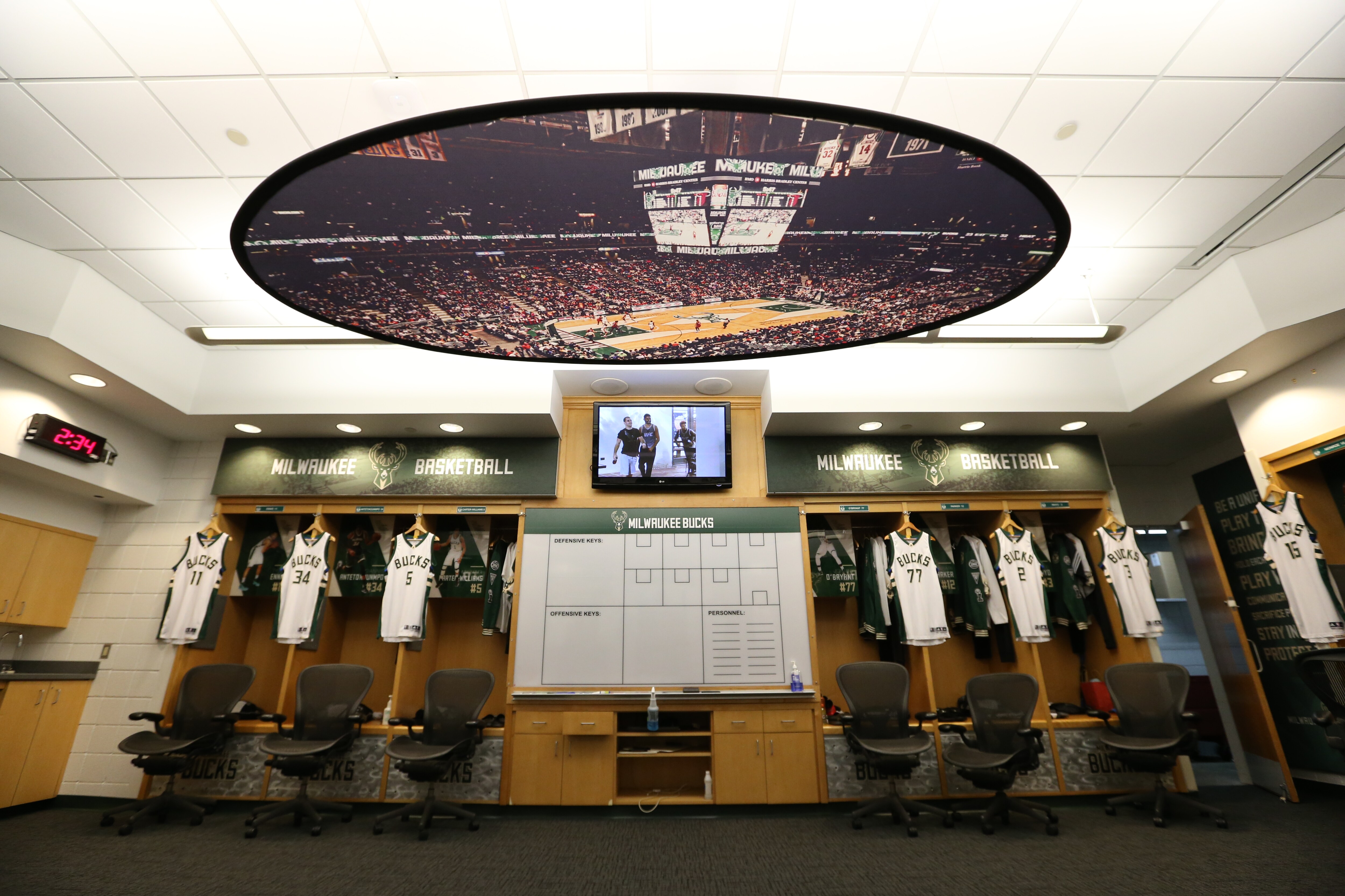 All-Access: Bucks Locker Room | Milwaukee Bucks