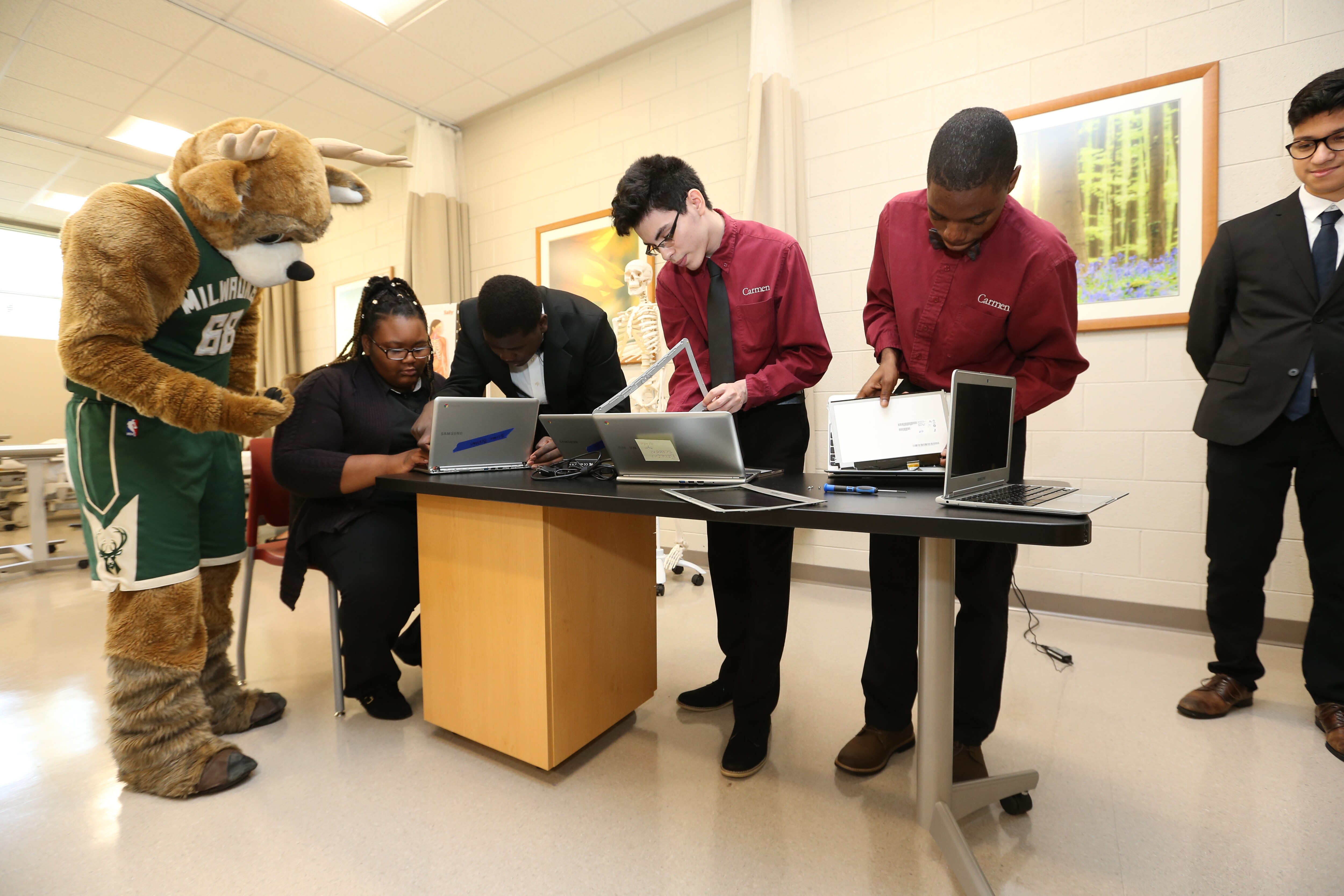 Career Development Lab Continues Bucks, Froedtert Community Partnership ...