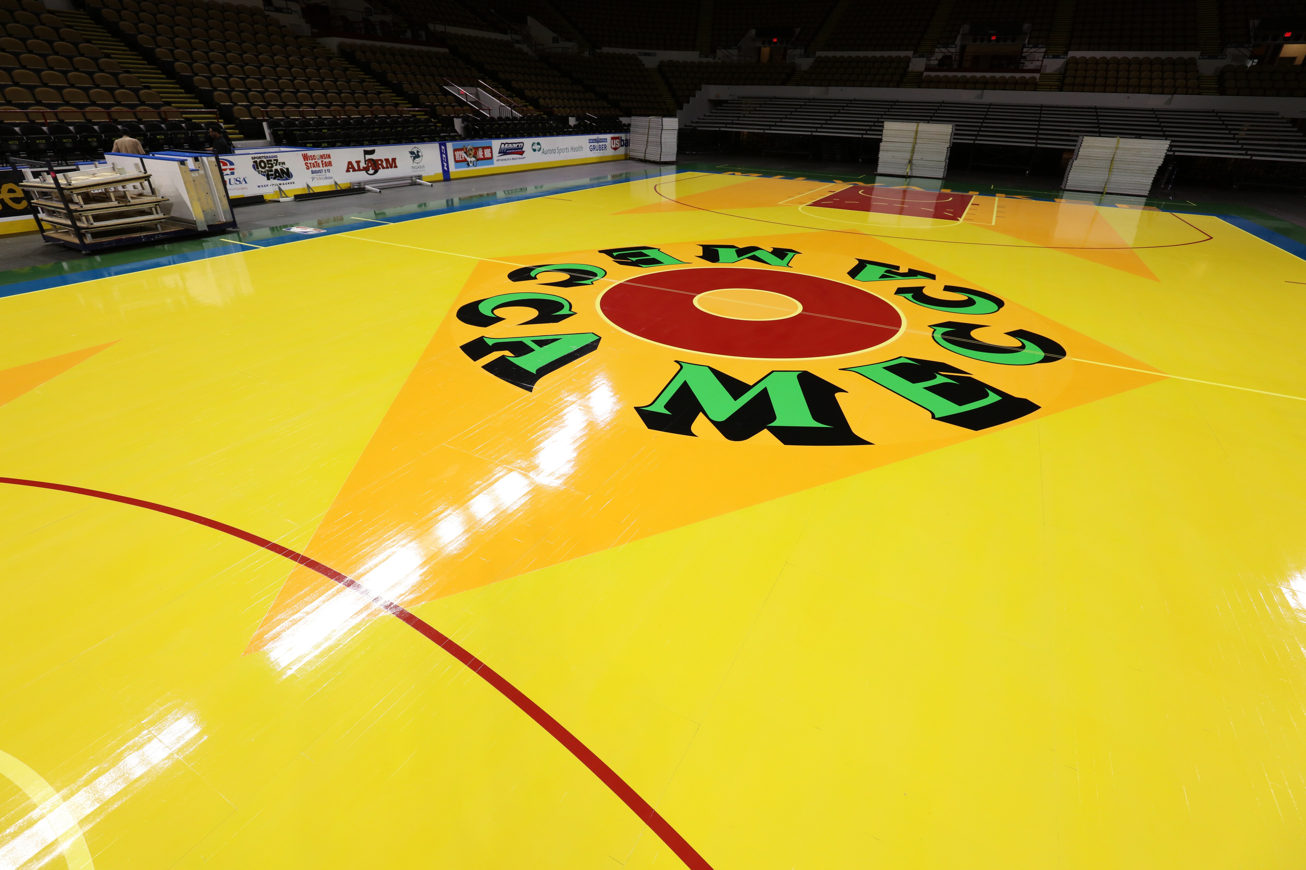 Iconic MECCA Court Returns To UW-Milwaukee Panther Arena Photo Gallery ...