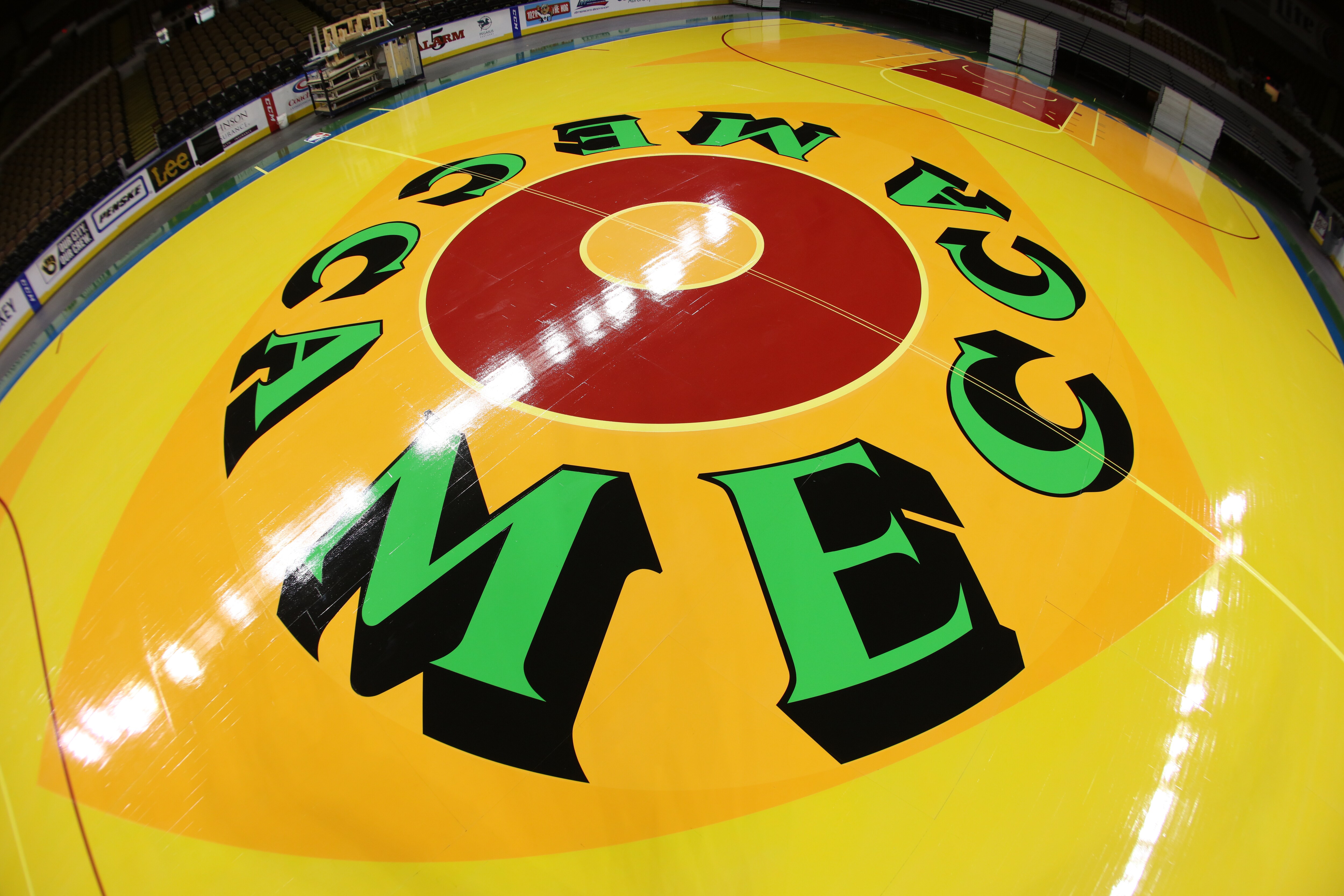 Iconic MECCA Court Returns To UW-Milwaukee Panther Arena Photo Gallery ...