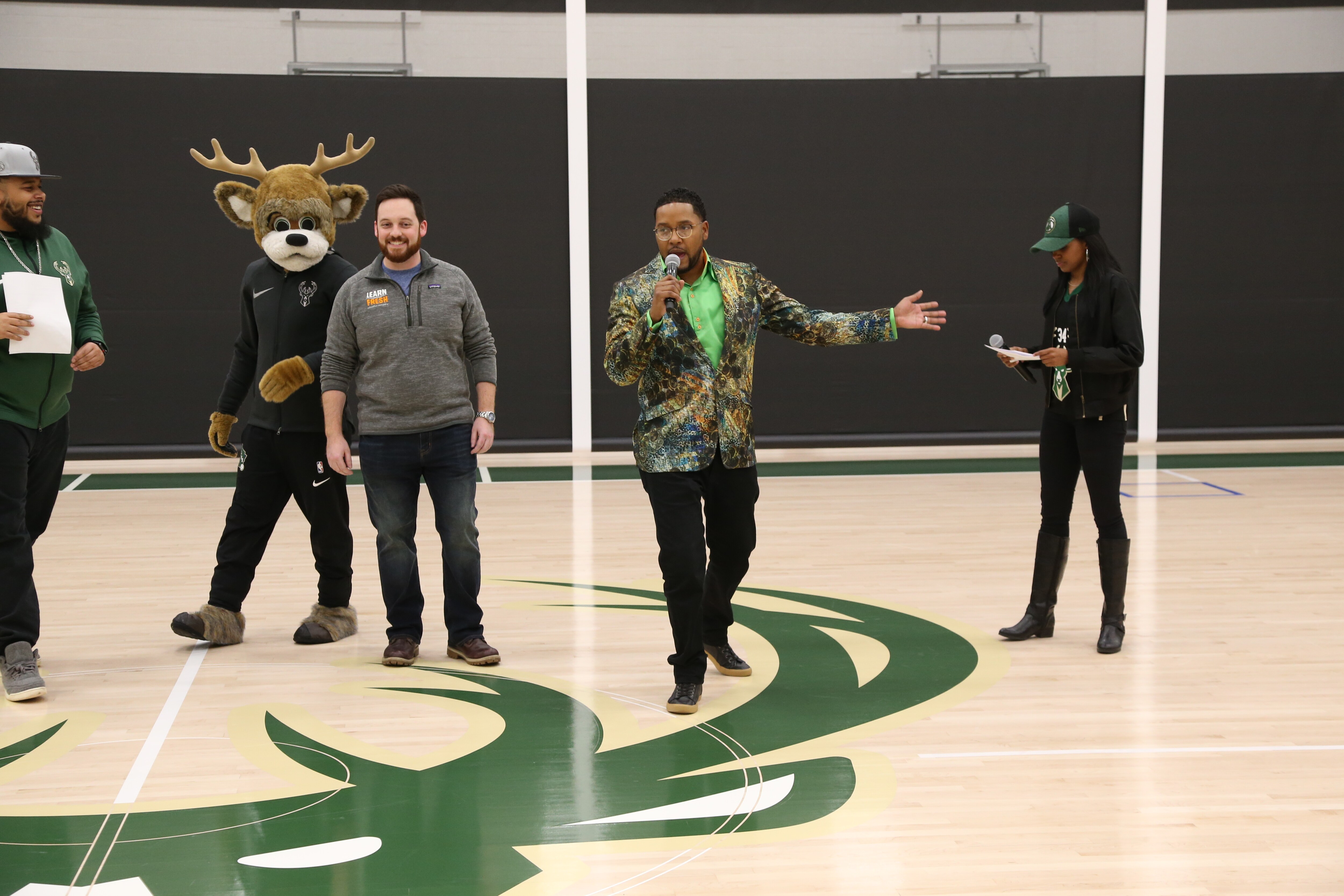 Wisconsin NBA Math Hoops Live Powered by GE Healthcare Photo Gallery ...