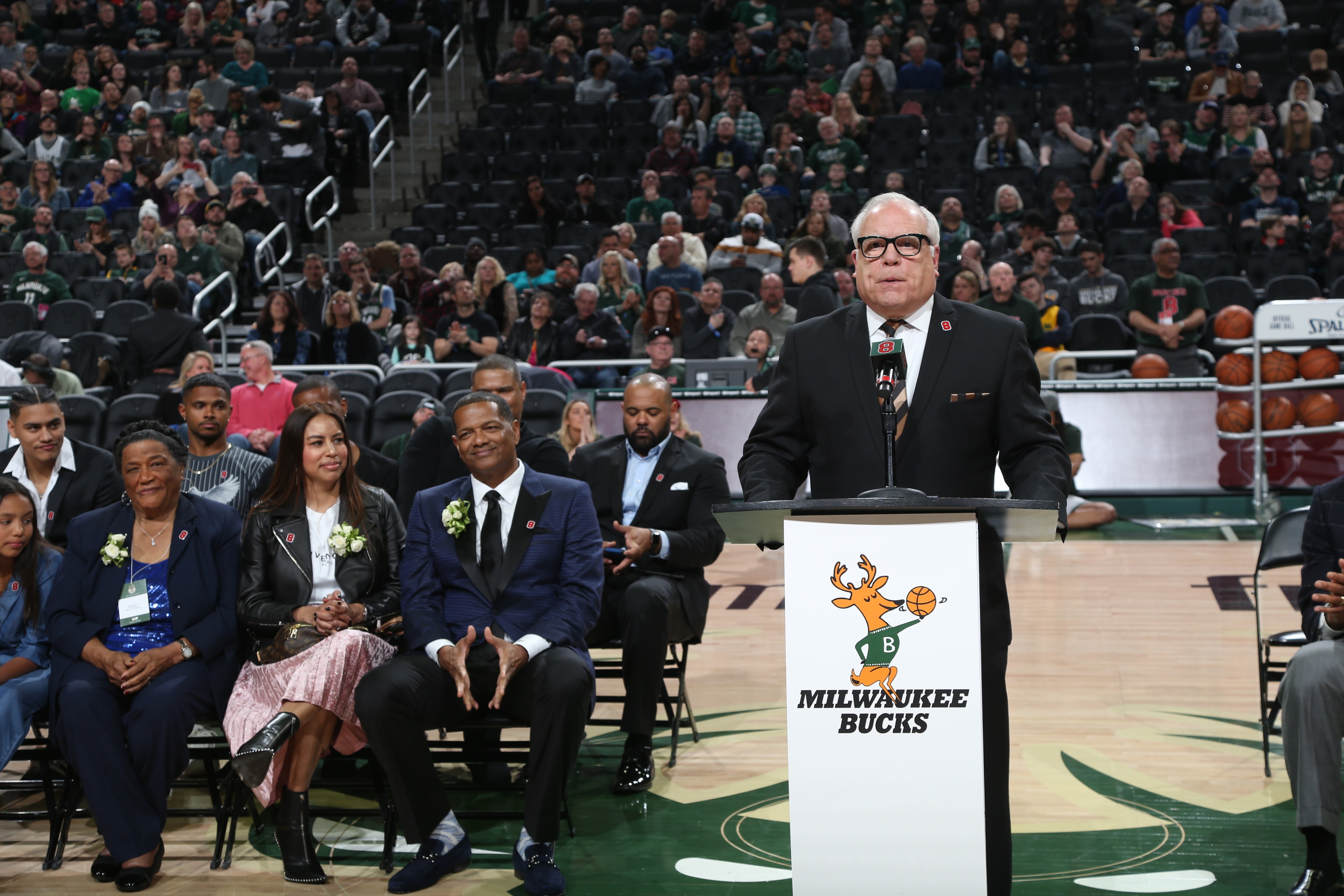 Marques Johnson's Jersey Retirement Ceremony In Photos Photo Gallery ...