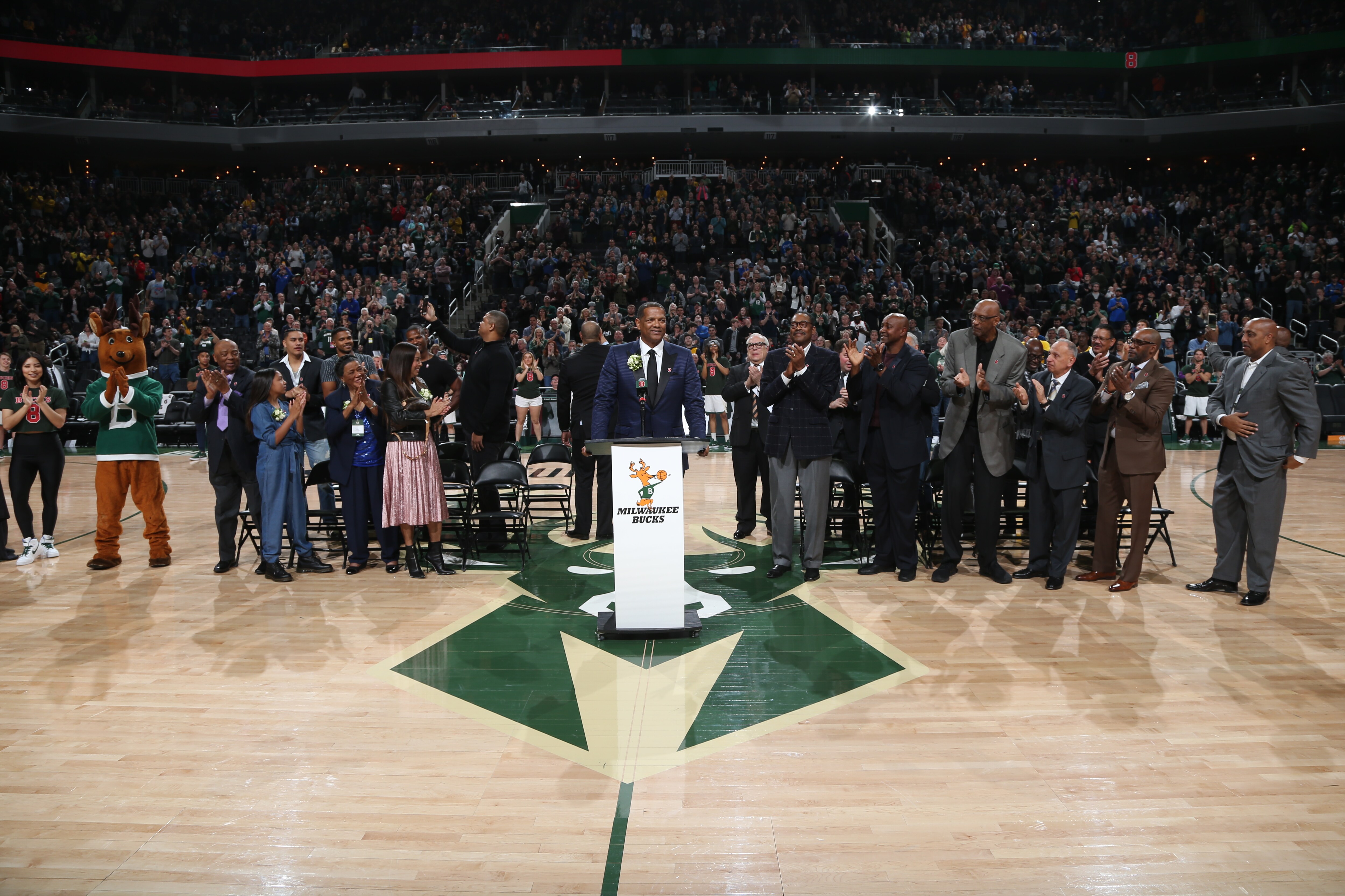 Marques Johnson's Jersey Retirement Ceremony In Photos Photo Gallery ...