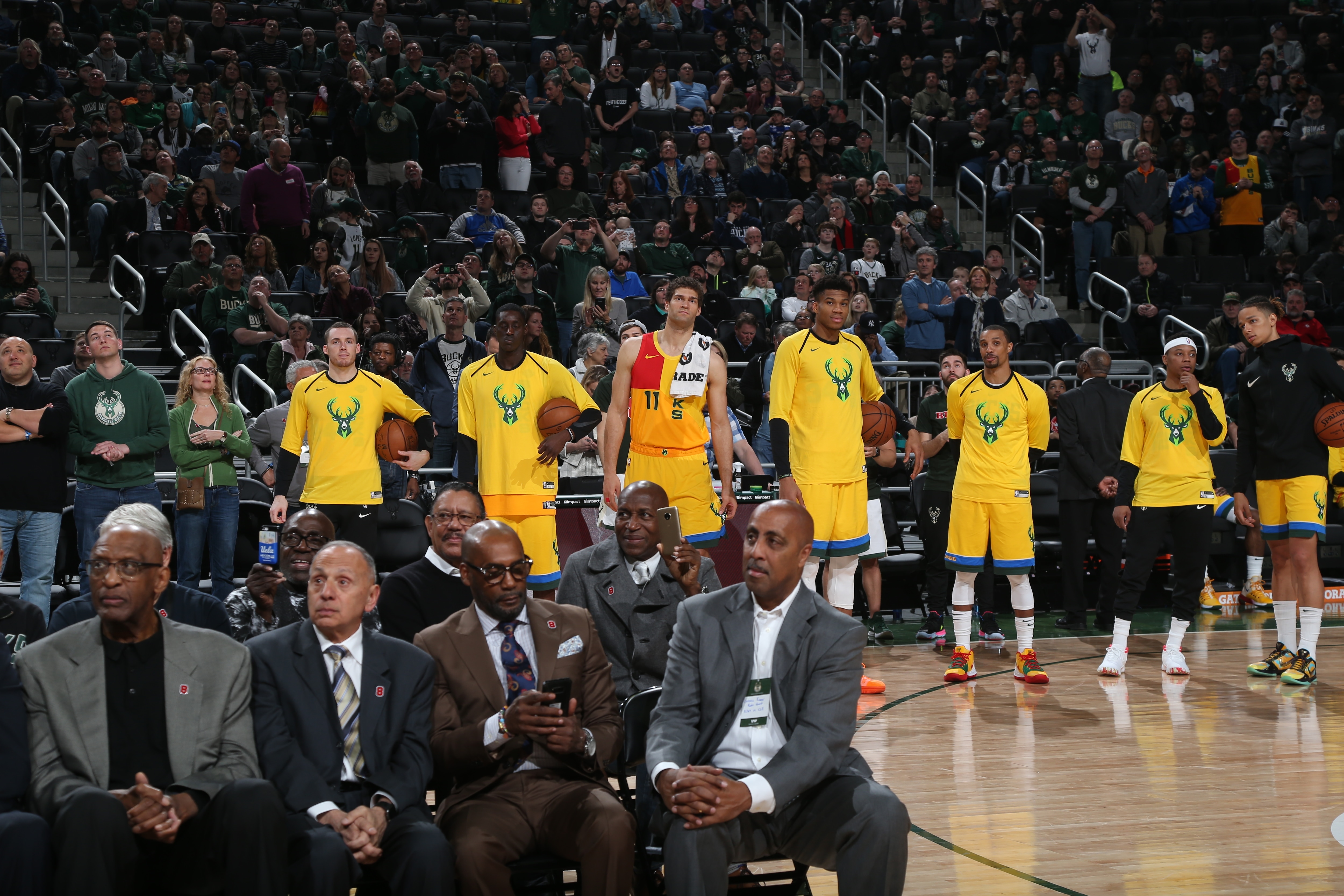 Marques Johnson's Jersey Retirement Ceremony In Photos Photo Gallery ...