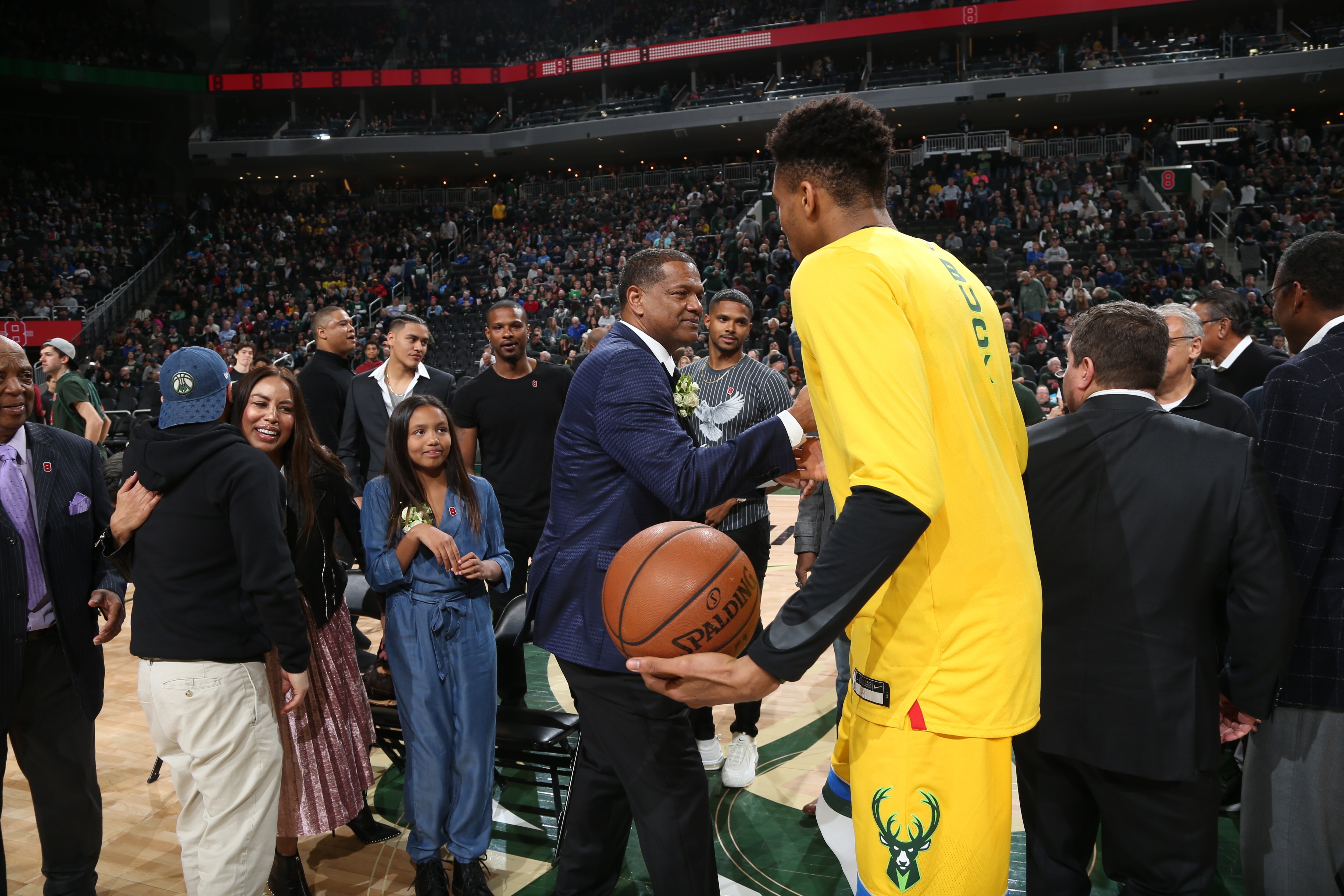 Marques Johnson's Jersey Retirement Ceremony In Photos Photo Gallery ...