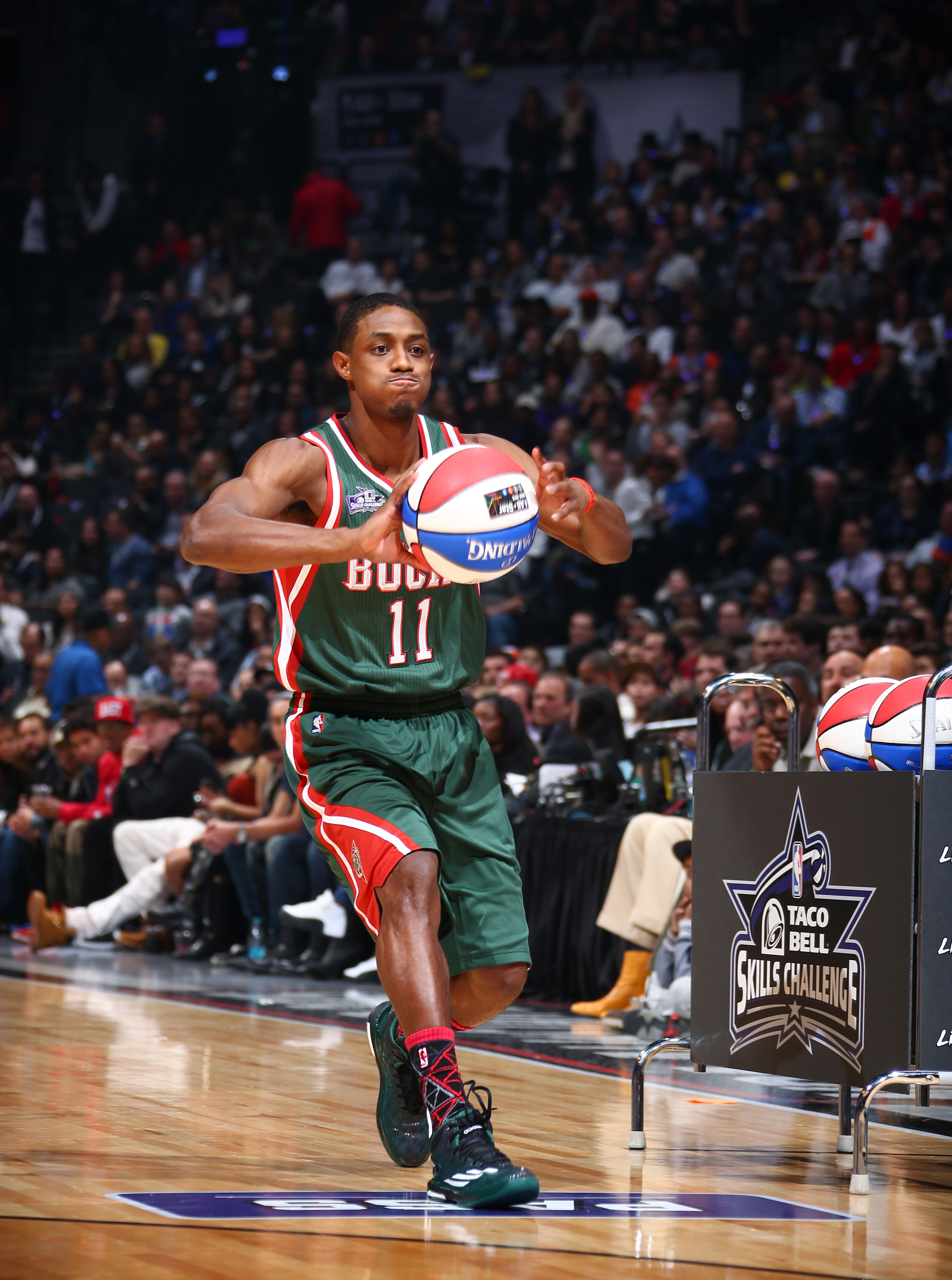 Brandon Knight in the 2015 Taco Bell Skills Competition Photo Gallery ...