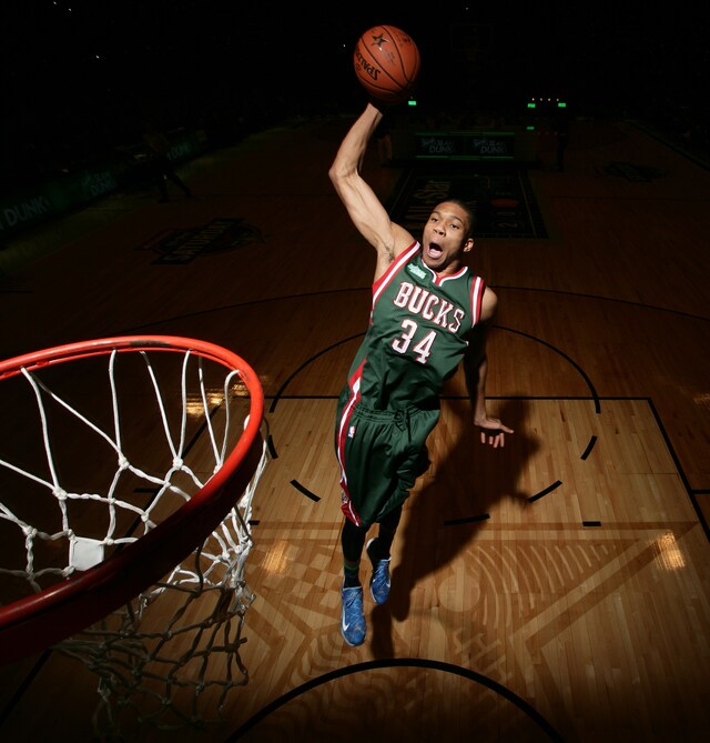 Giannis in the 2015 Sprite Slam Dunk Contest Photo Gallery | NBA.com