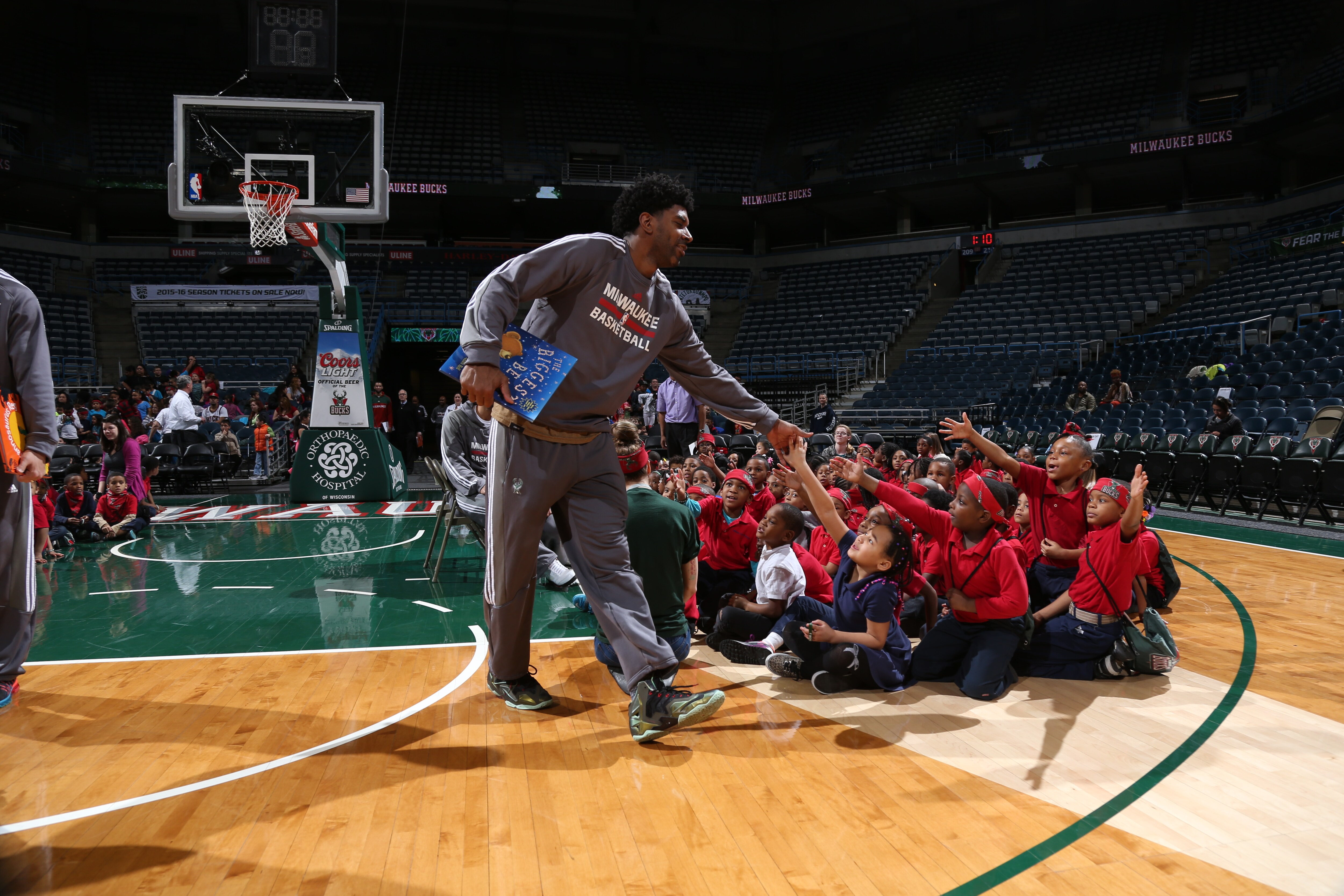Bucks Host Book Blast | Milwaukee Bucks