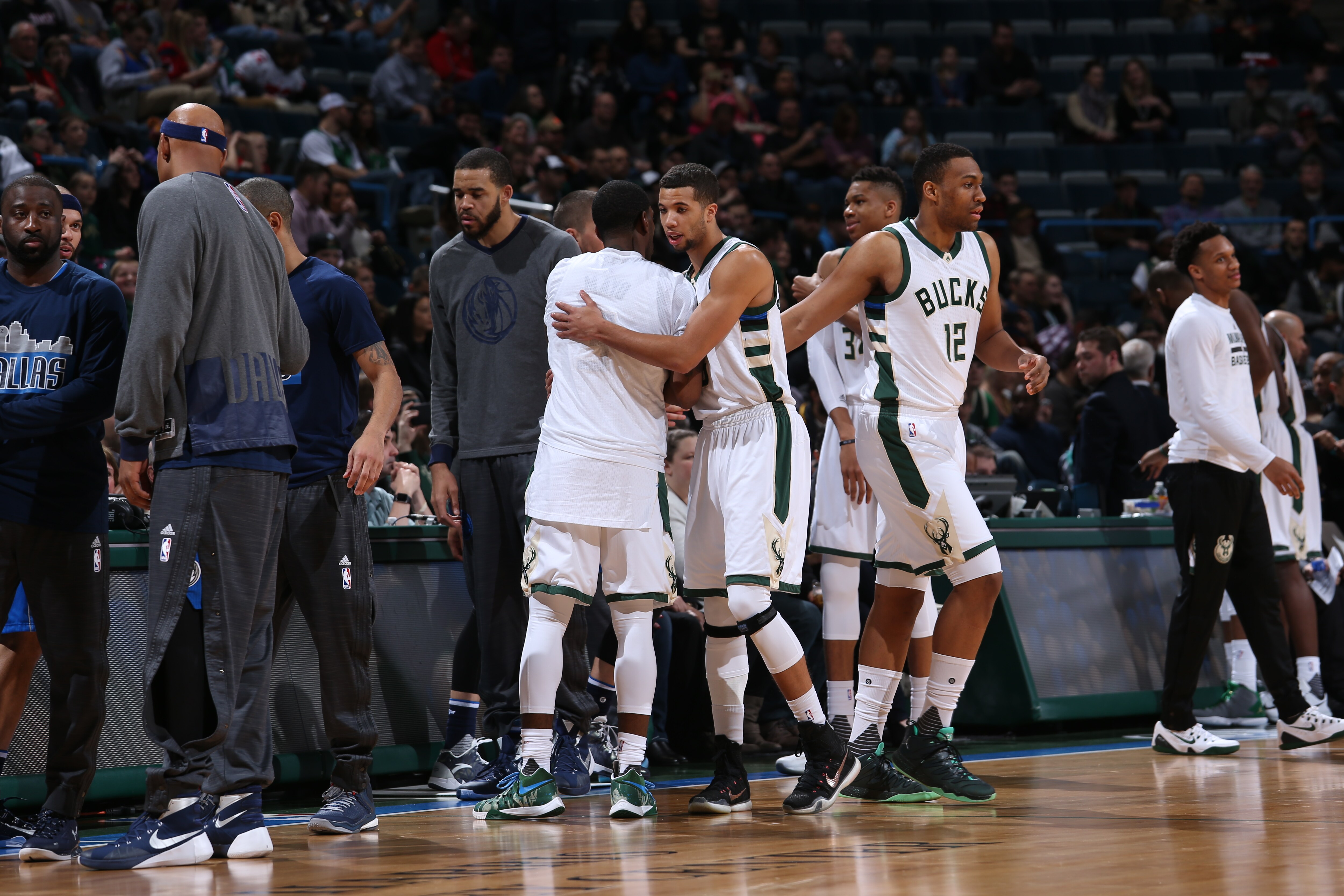 Best Bucks Hugs | Milwaukee Bucks