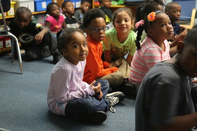 Siefert Elementary School Male Read-In Photo Gallery | NBA.com