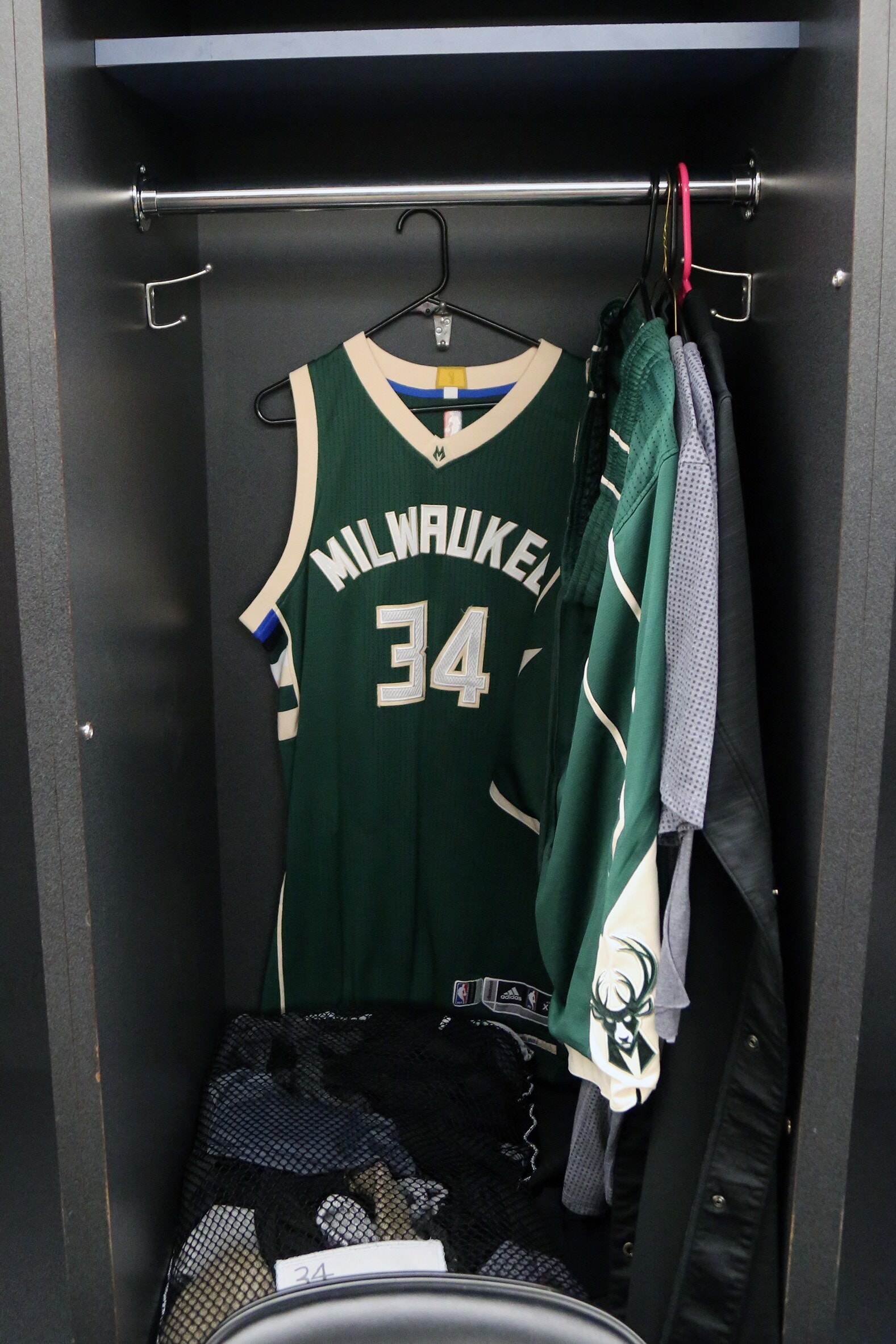 All-Access: Inside the Bucks Locker Room in Portland | Milwaukee Bucks