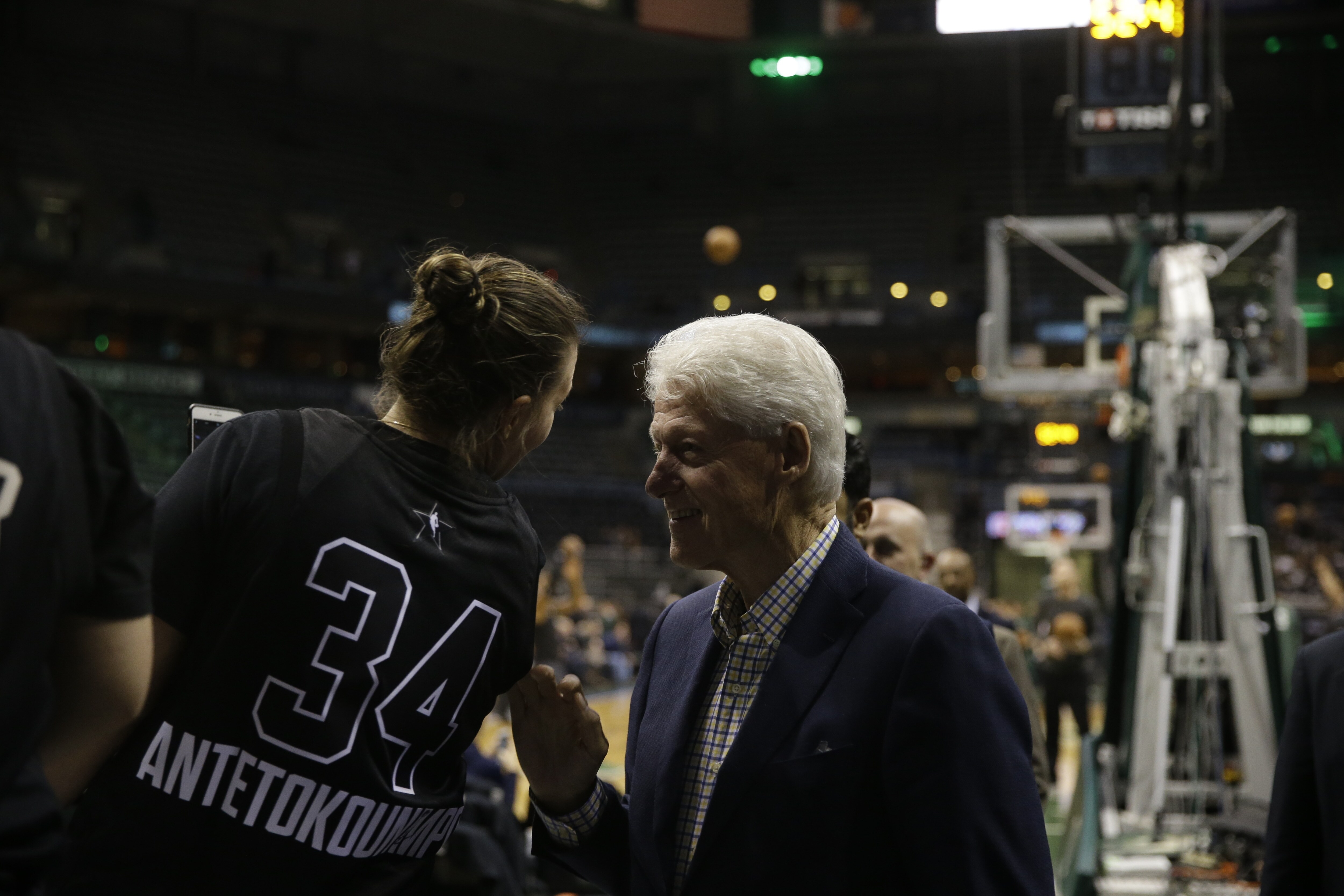 President Clinton Visits Milwaukee For Game Six Photo Gallery | NBA.com