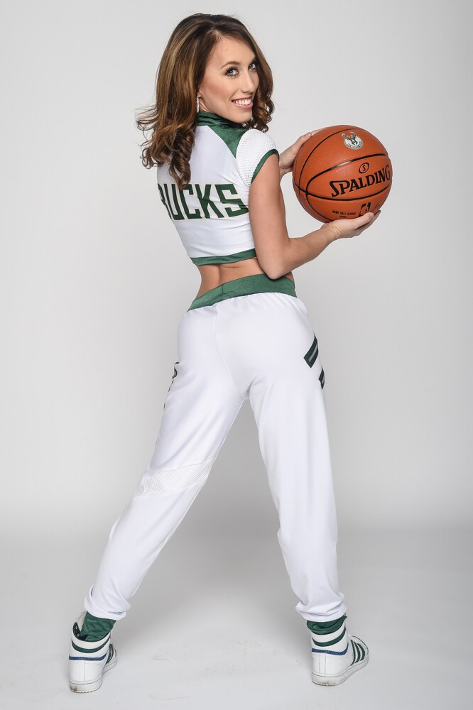 2015-16 Bucks Dancer: Alli | Milwaukee Bucks
