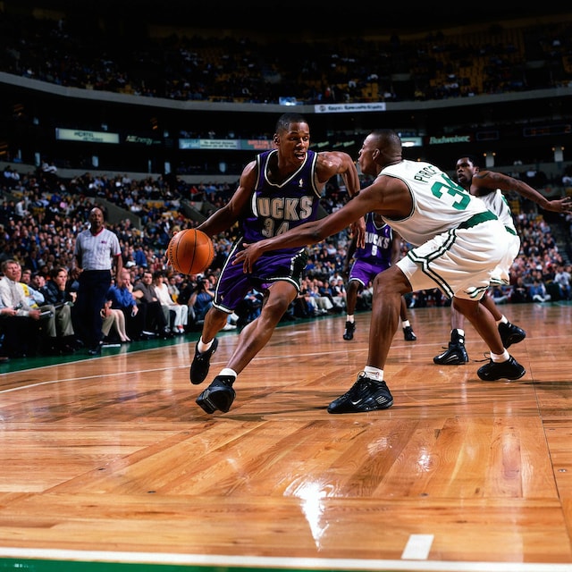 43 Photos Of Ray Allen With The Bucks Photo Gallery | NBA.com