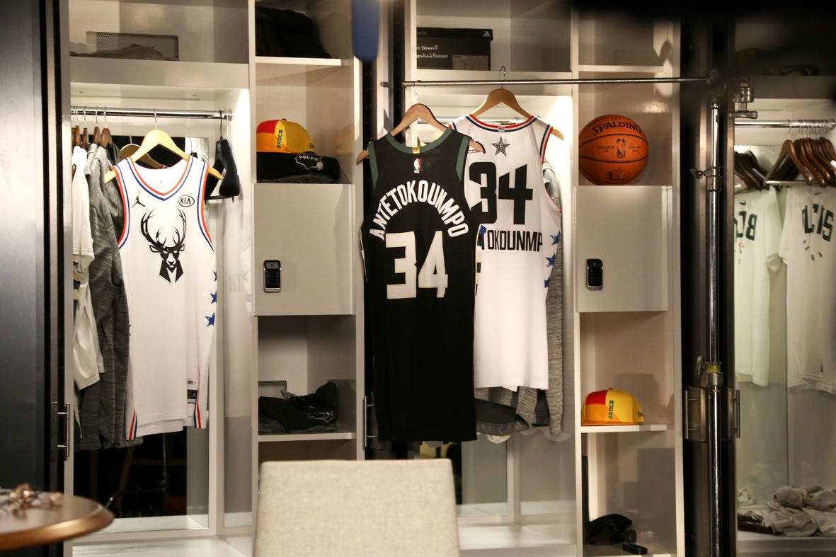 Behind The Scenes Of The NBA All-Star Draft Photo Gallery | NBA.com