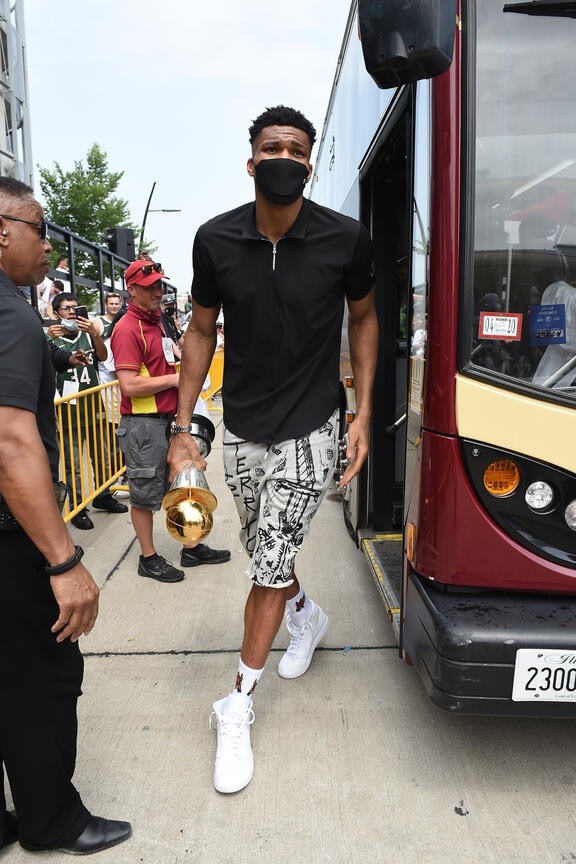 In Photos: 2021 NBA Champions Parade Photo Gallery | NBA.com