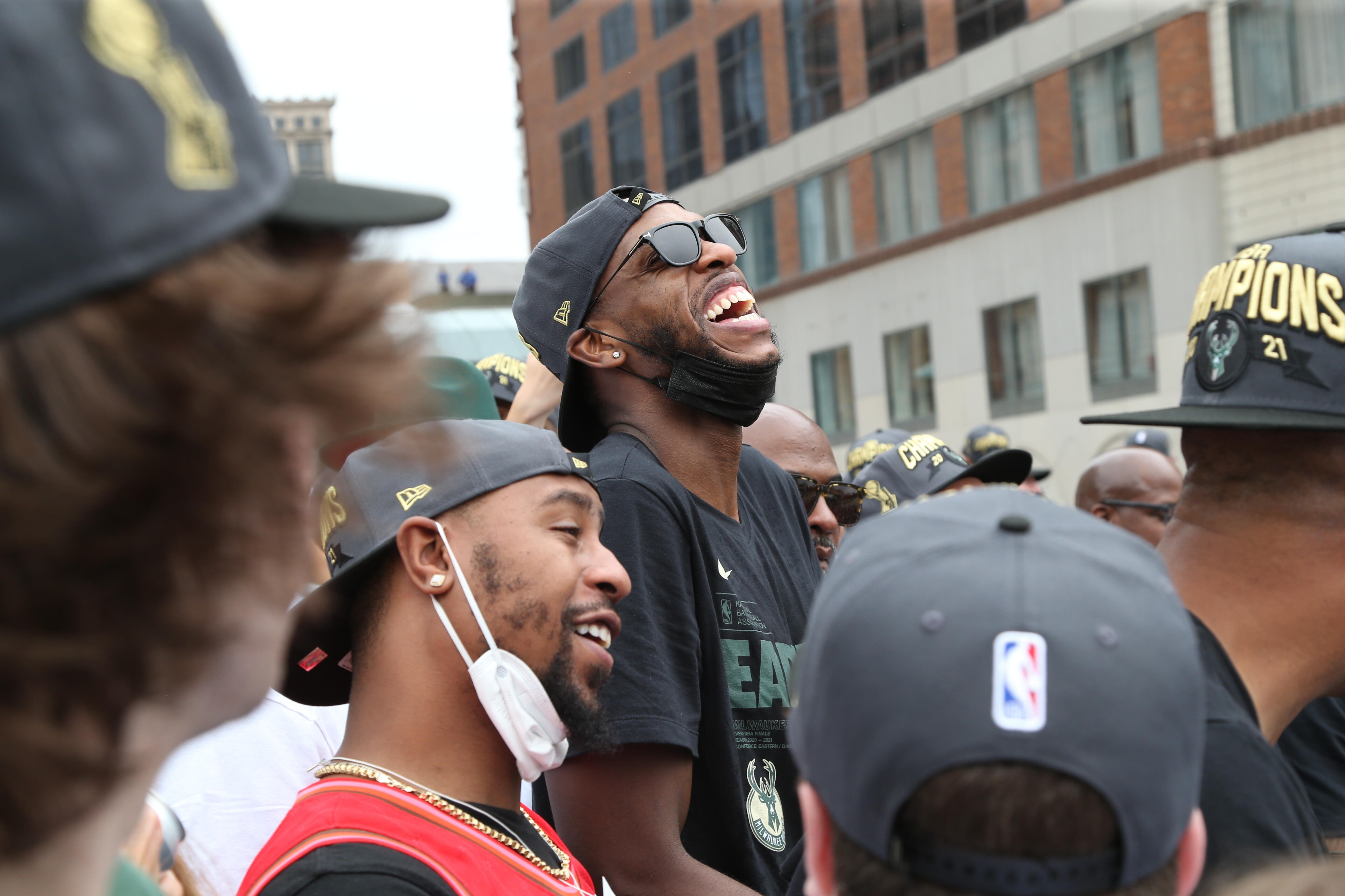 In Photos: 2021 NBA Champions Parade Photo Gallery | NBA.com