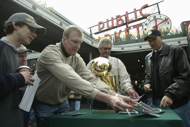 Jack Sikma's Hall of Fame Career In Photos Photo Gallery | NBA.com