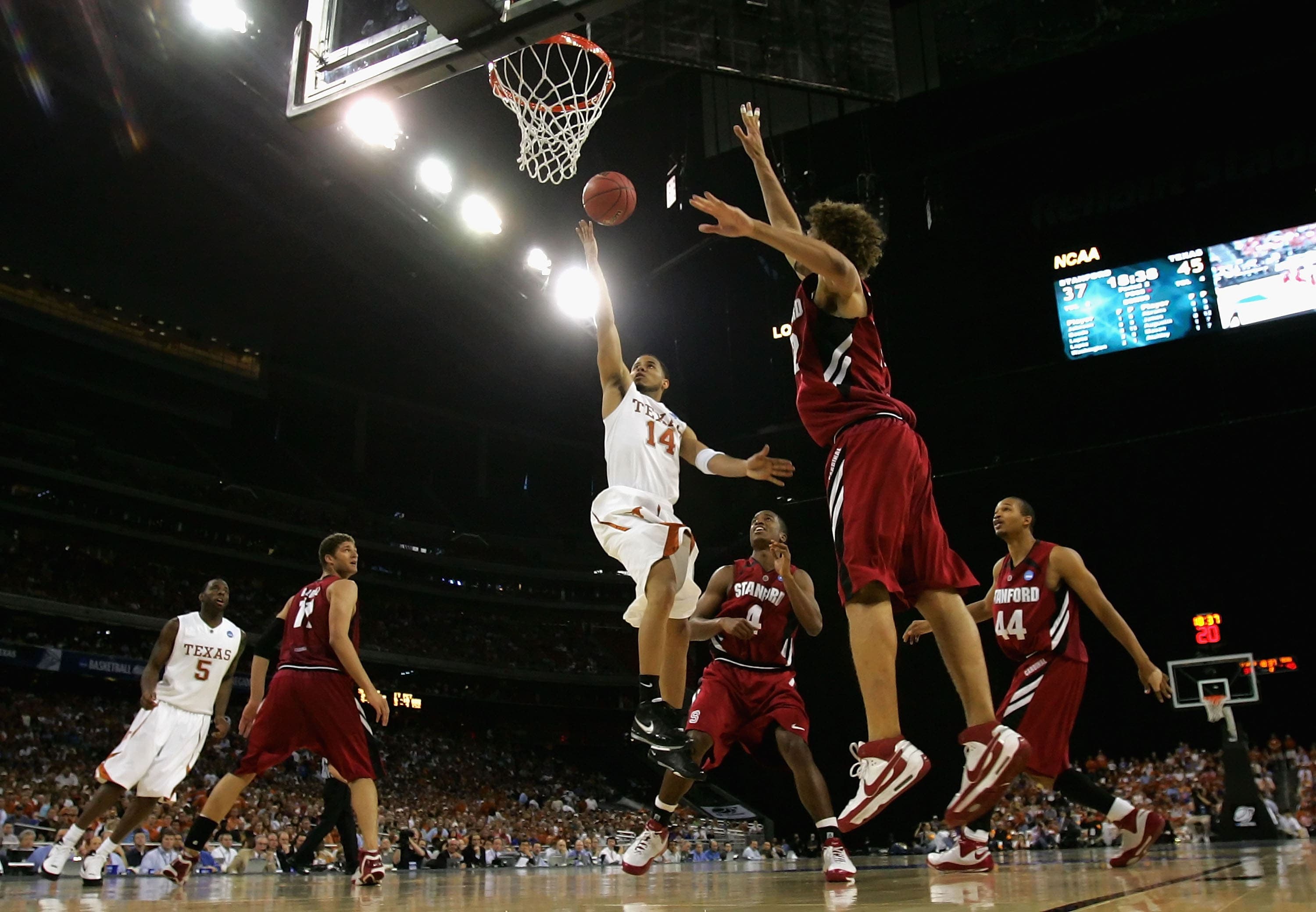 In Photos: Welcome D.J. Augustin To Milwaukee Photo Gallery | NBA.com