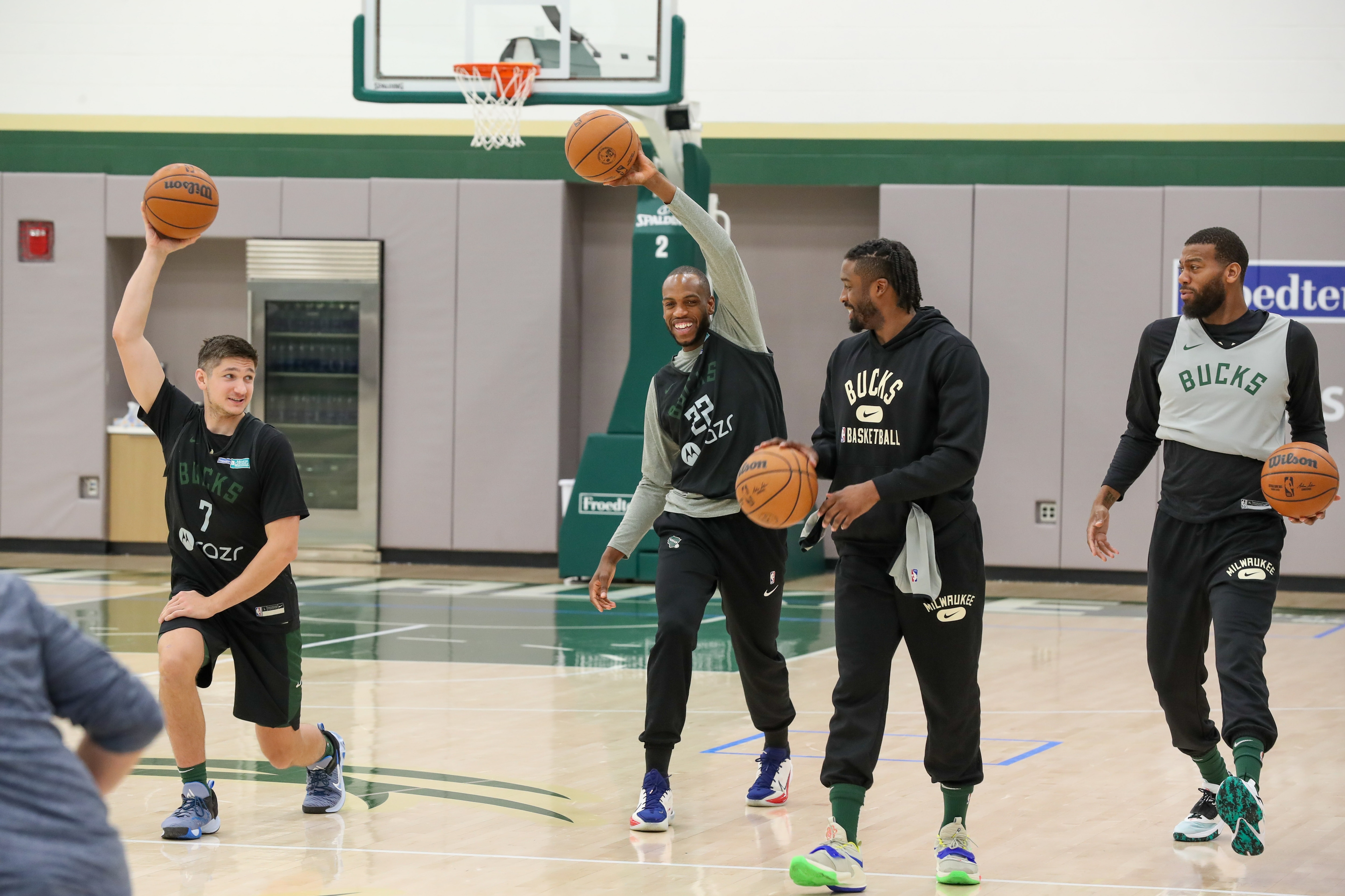 In Photos: Inside Serge Ibaka's First Bucks Practice Photo Gallery ...