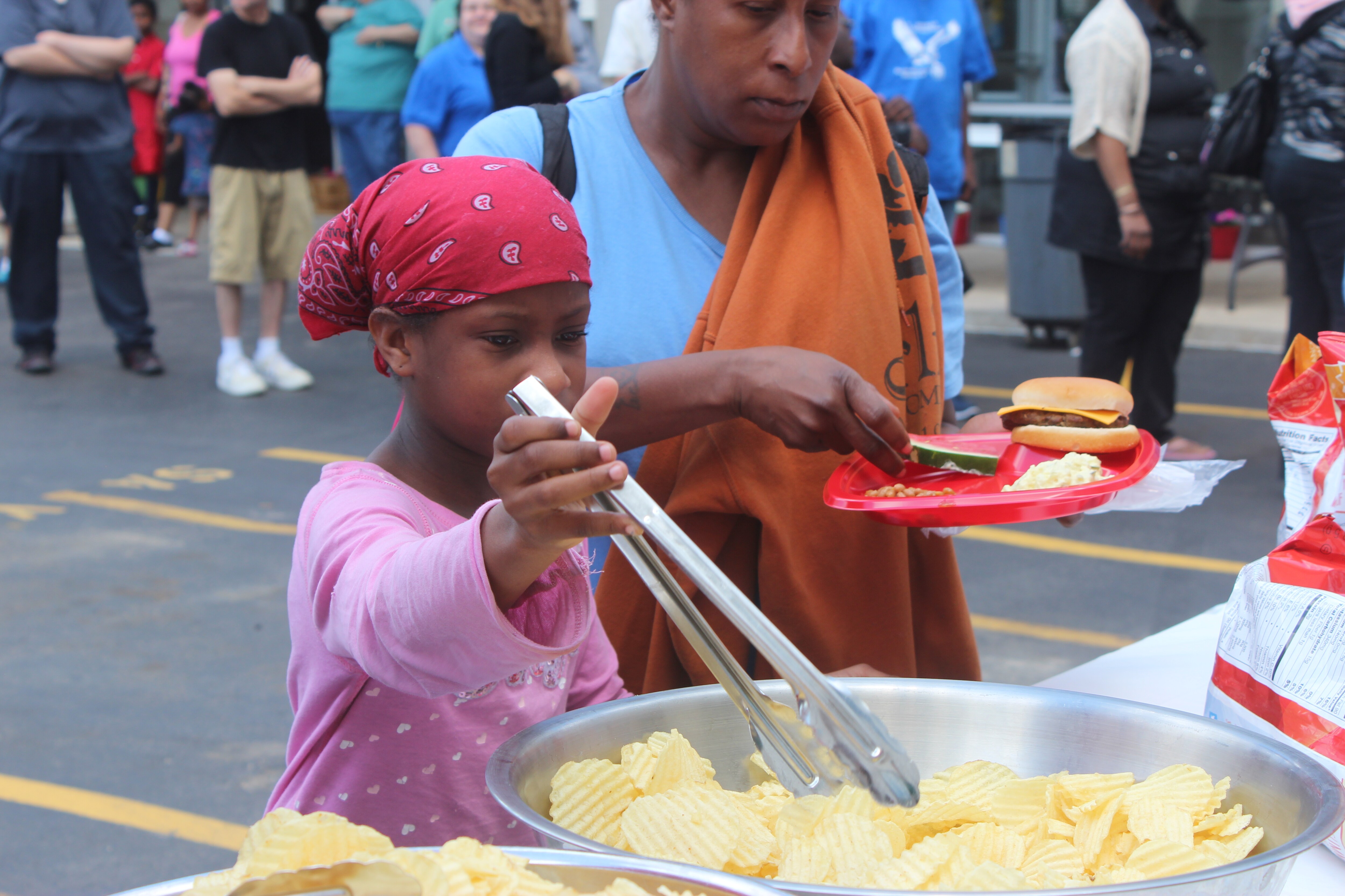 Bucks Join Salvation Army Lodge for Summer Cookout | Milwaukee Bucks