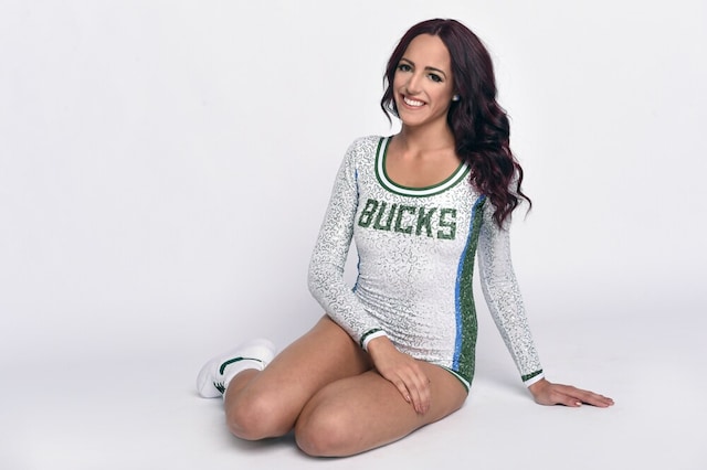 2017-18 Bucks Dancer: Jenna Photo Gallery | NBA.com