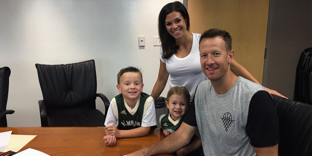 Steve Novak Returns, Bucks Fans React | Milwaukee Bucks