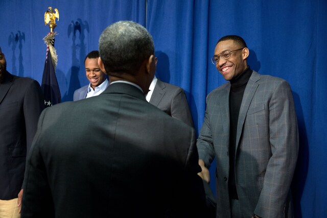 The Bucks Meet President Obama Photo Gallery | NBA.com