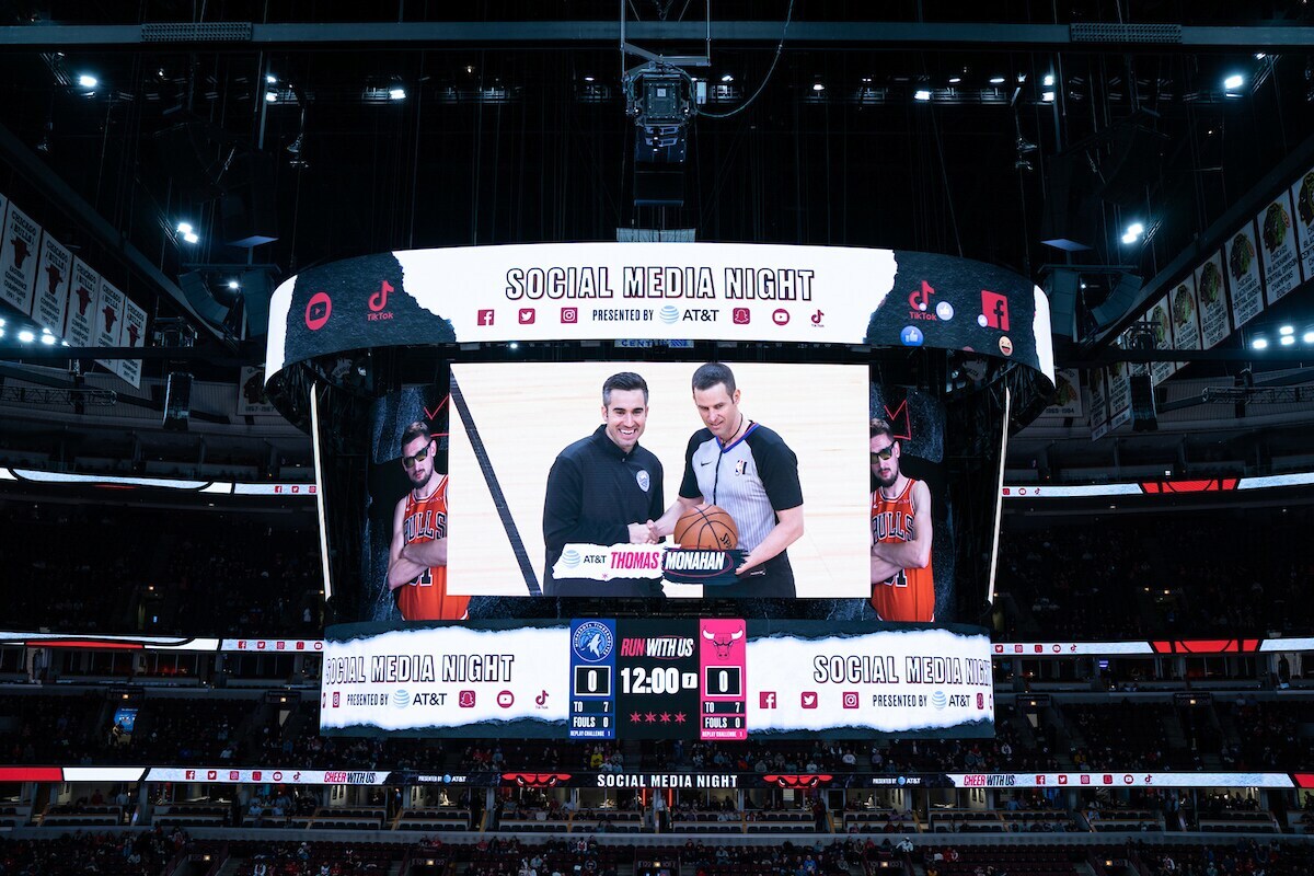 Bulls Host Social Media Night Presented by AT&T Photo Gallery | NBA.com