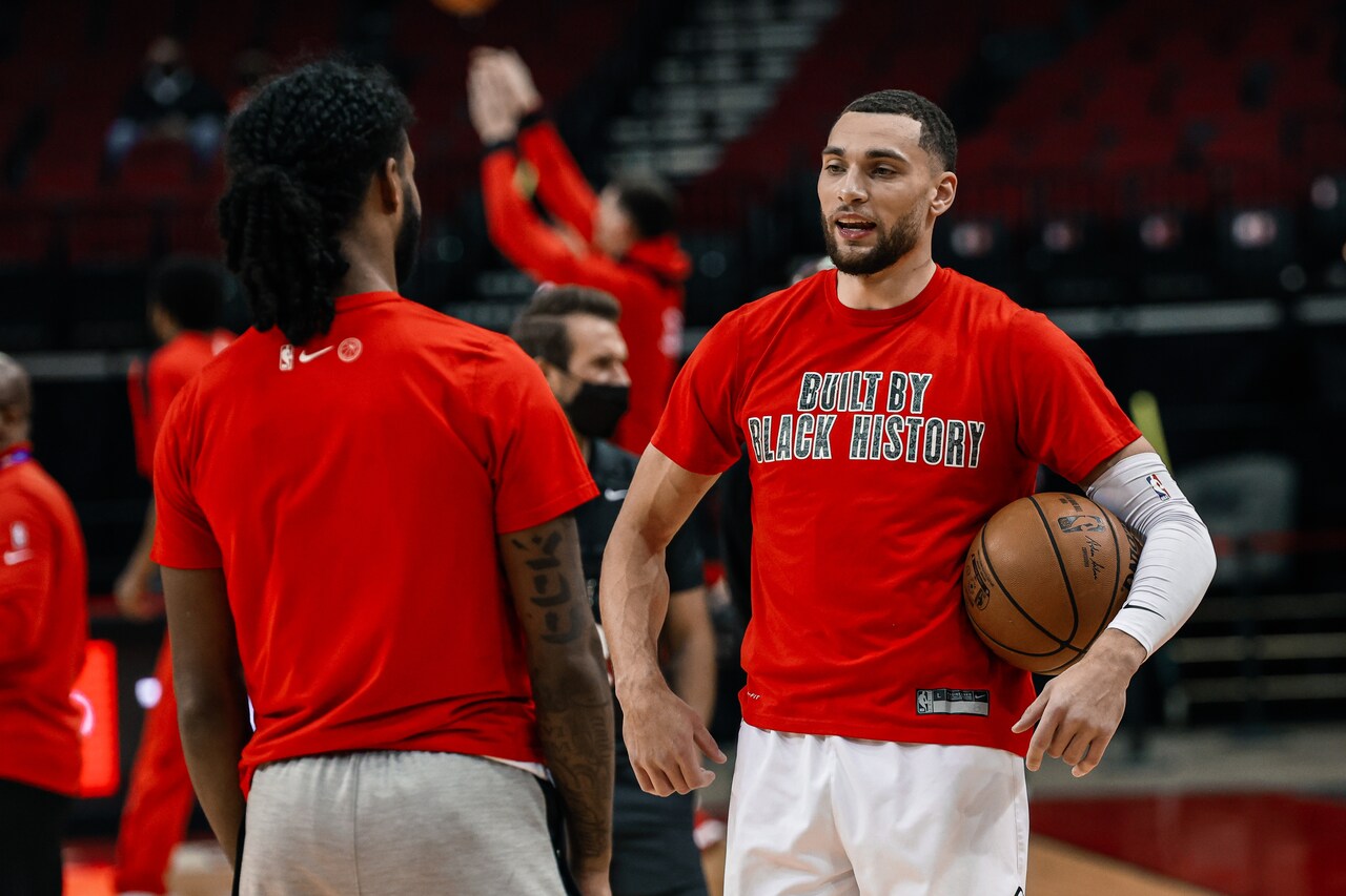 Photo Gallery: Bulls Beat Rockets in Houston Photo Gallery | NBA.com