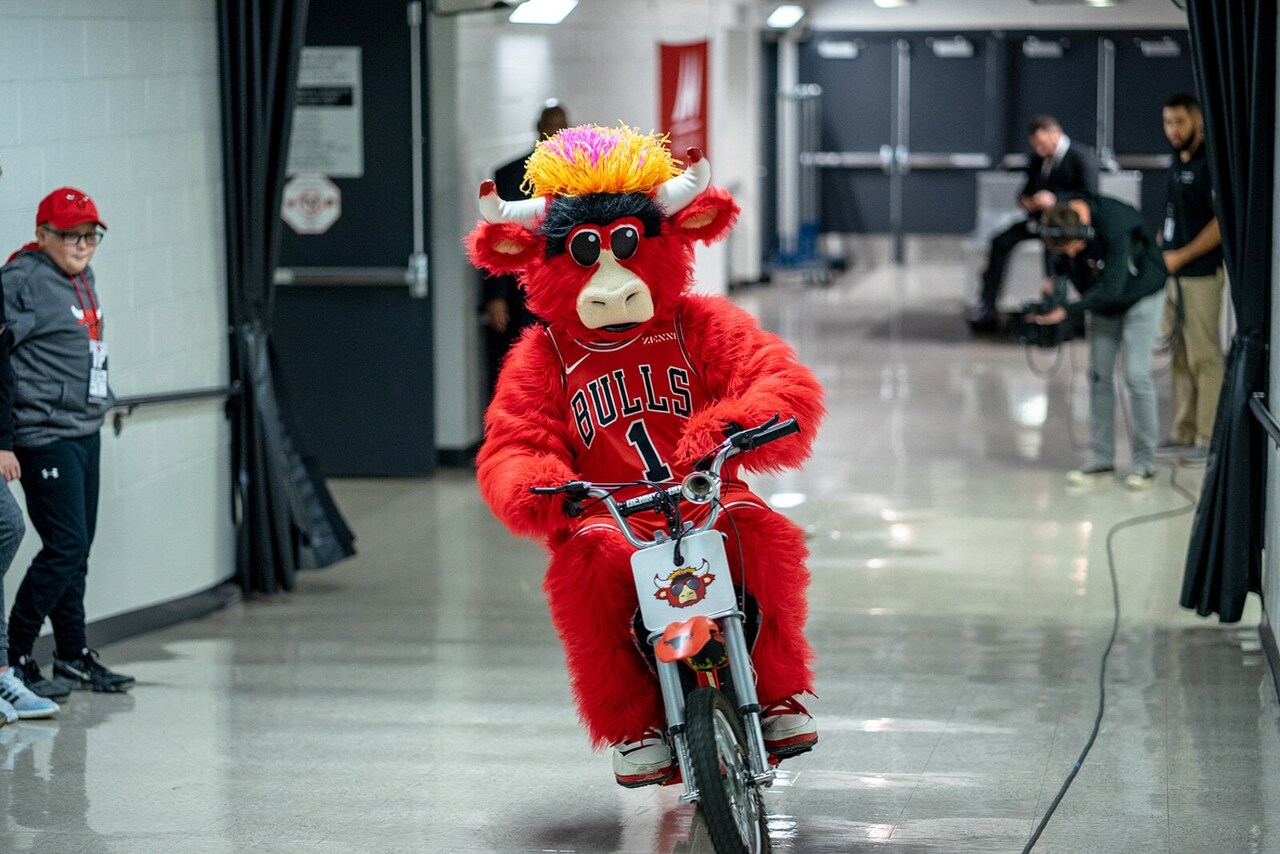 Benny the Bull | Chicago Bulls