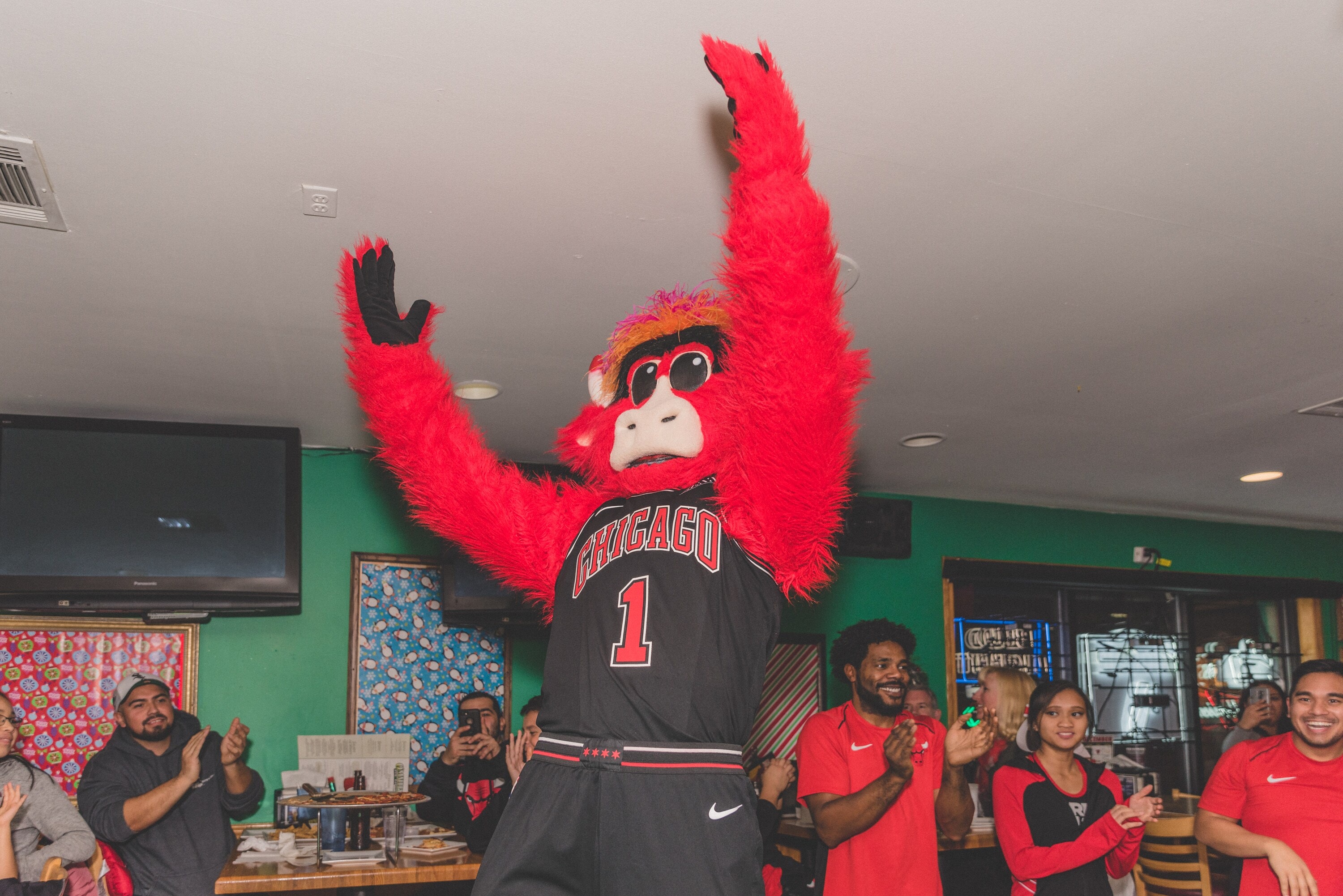 Road Watch Party at O'Malley's Pub & Eatery (12.01.18) Photo Gallery ...