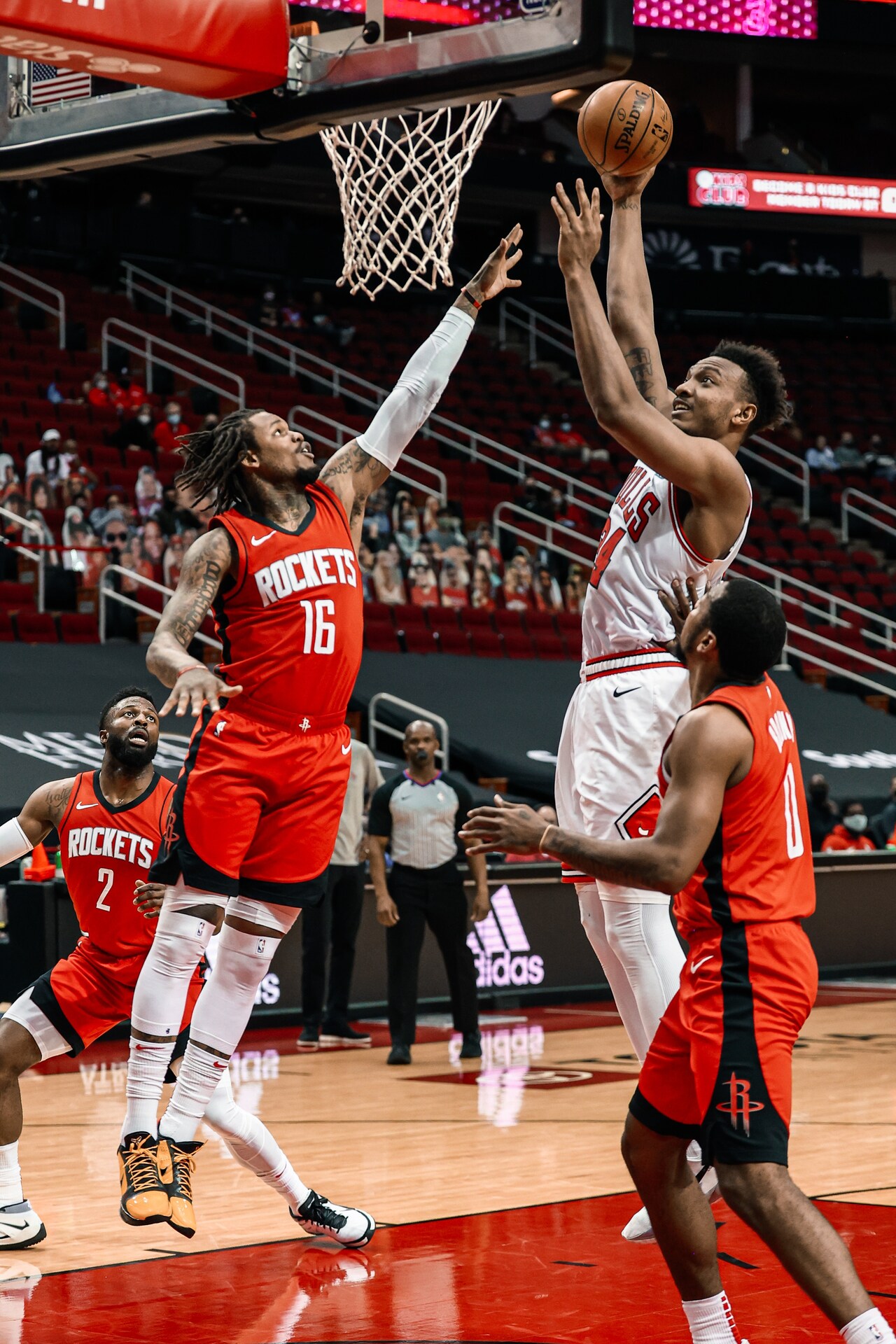 Photo Gallery: Bulls Beat Rockets in Houston Photo Gallery | NBA.com