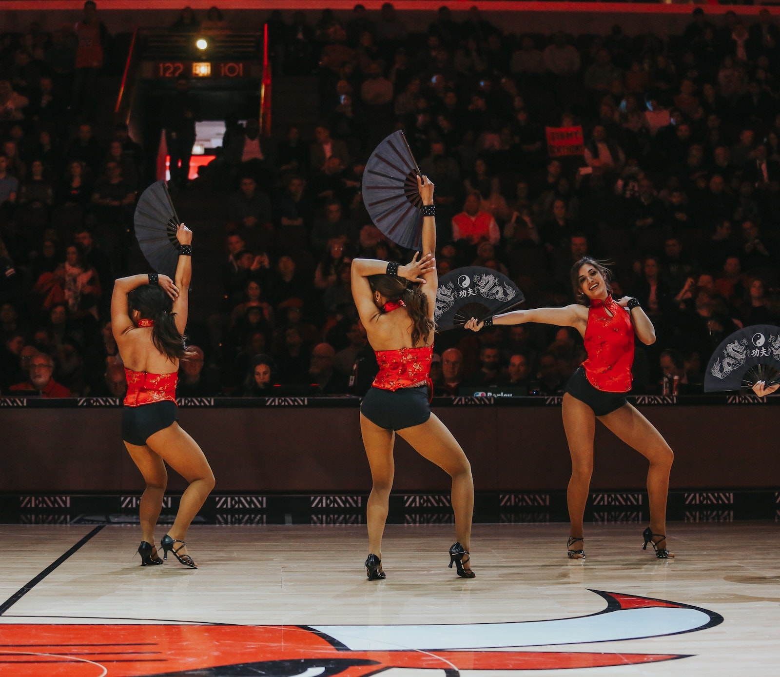 Chicago Luvabulls Gameday Photos - Vol. 4 Photo Gallery | NBA.com