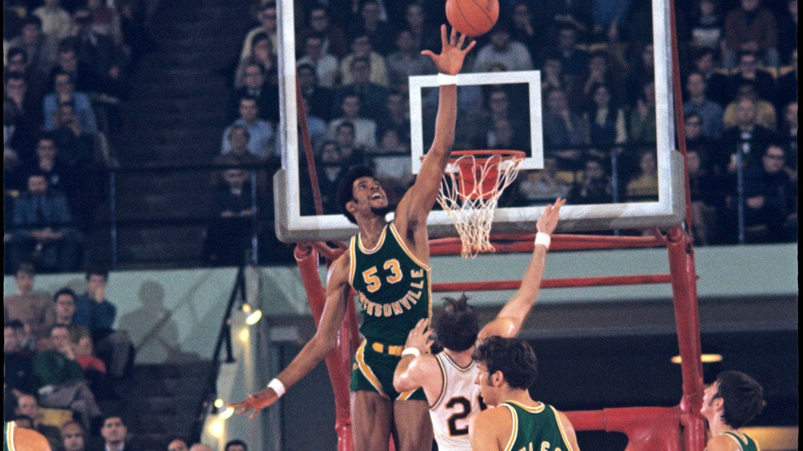 Tagged with Artis Gilmore
