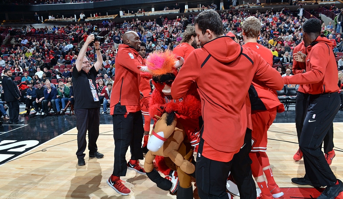 Chuck's Daily Check In 12.10.17 | Chicago Bulls