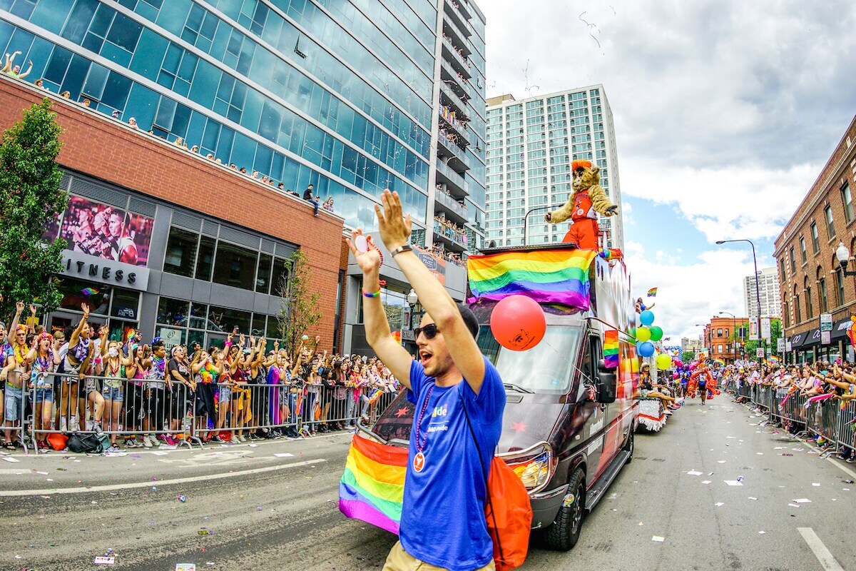 Chicago Bulls Entertainers Walk in Chicago Pride Parade | Chicago Bulls