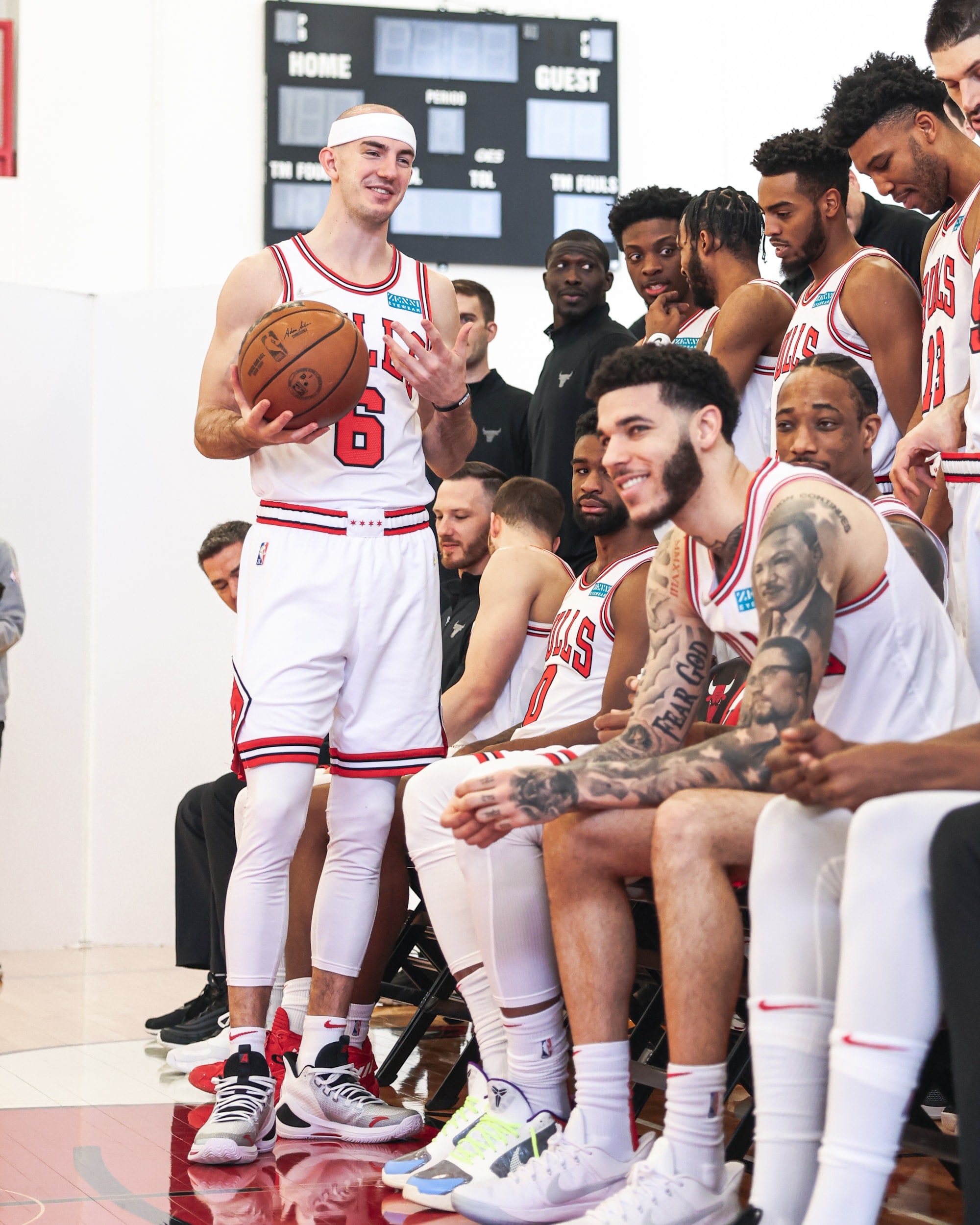 Behind the Scenes at Team Photo Day Photo Gallery | NBA.com