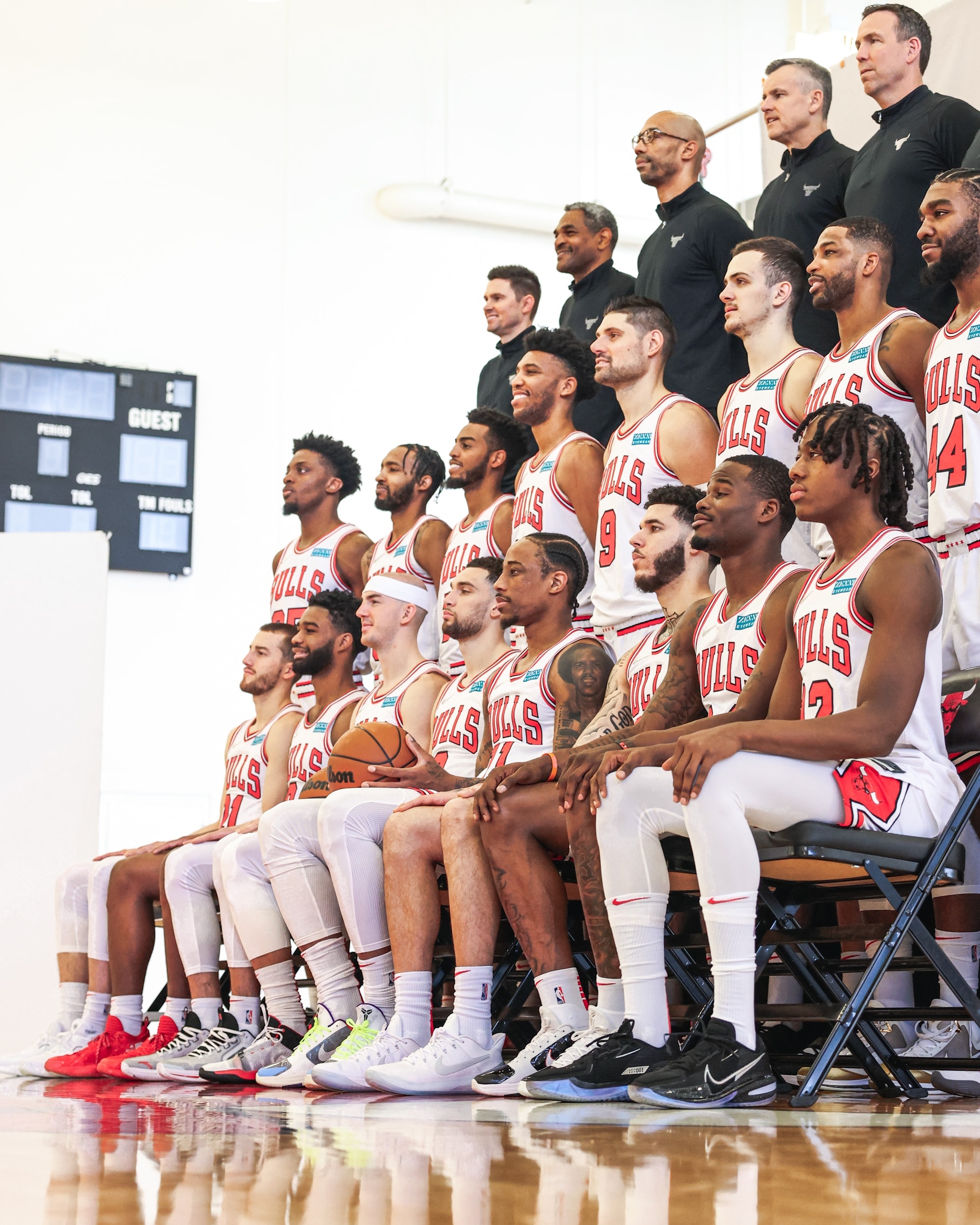 Behind the Scenes at Team Photo Day Photo Gallery | NBA.com