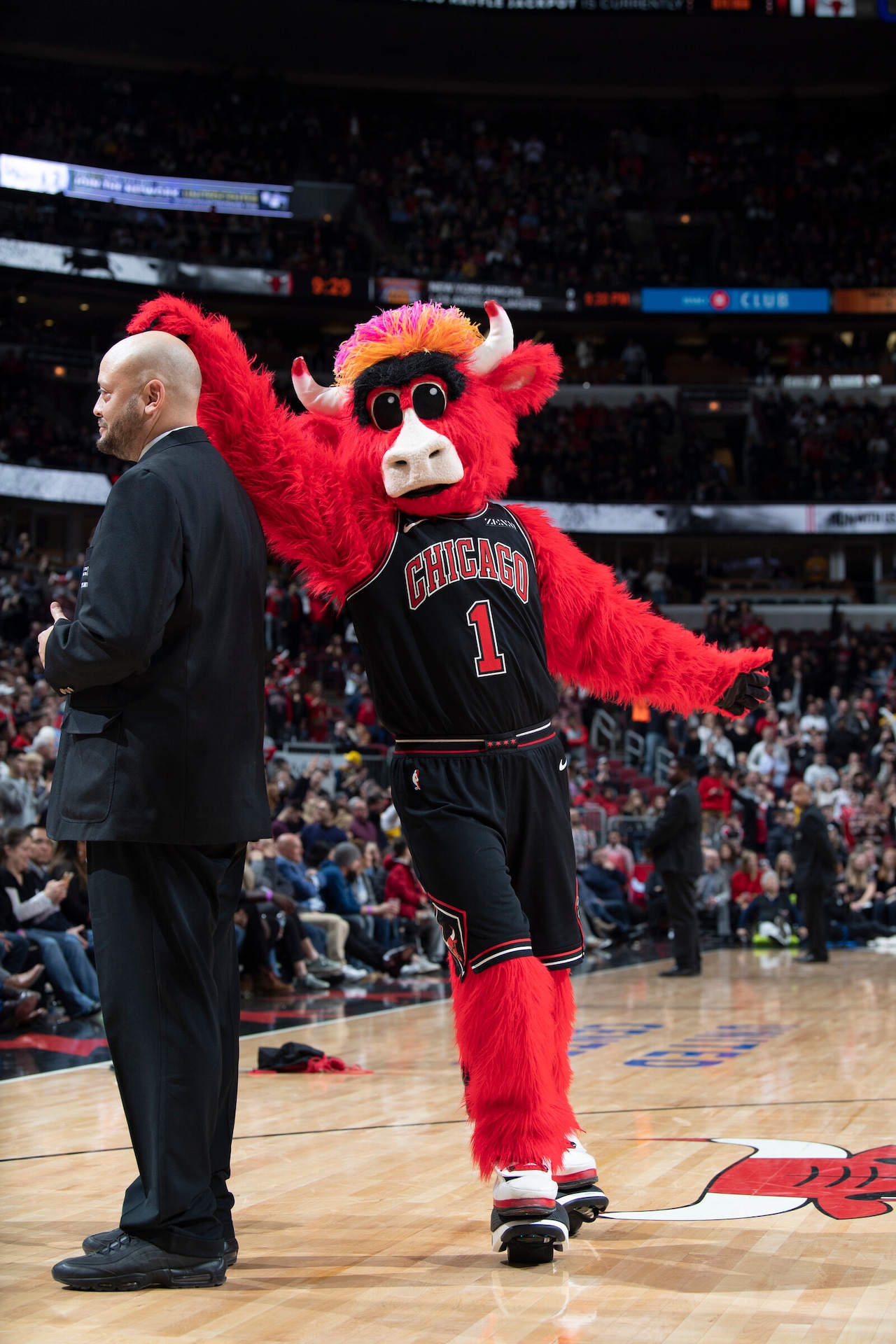 Benny the Bull | Chicago Bulls