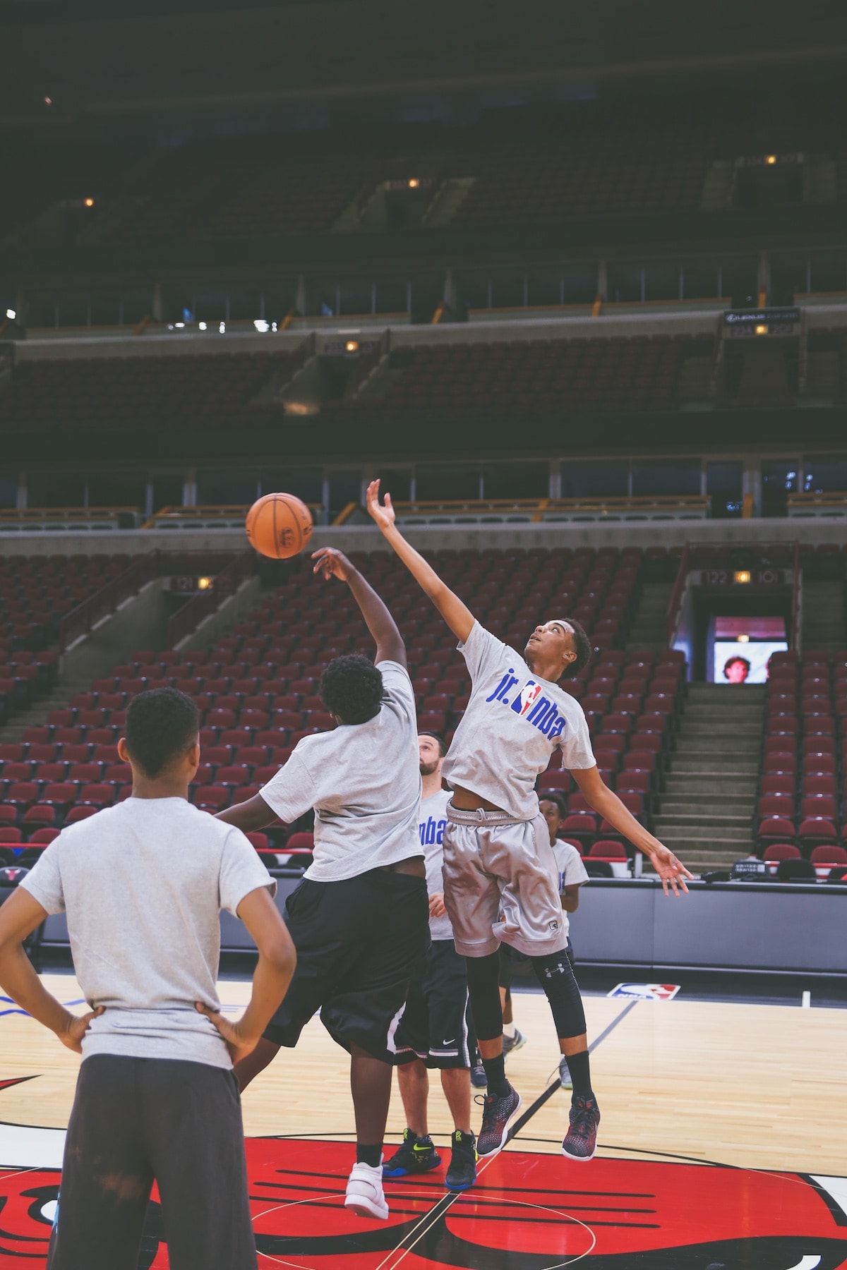Chicago Bulls host Jr. NBA players for Court of Dreams | Chicago Bulls