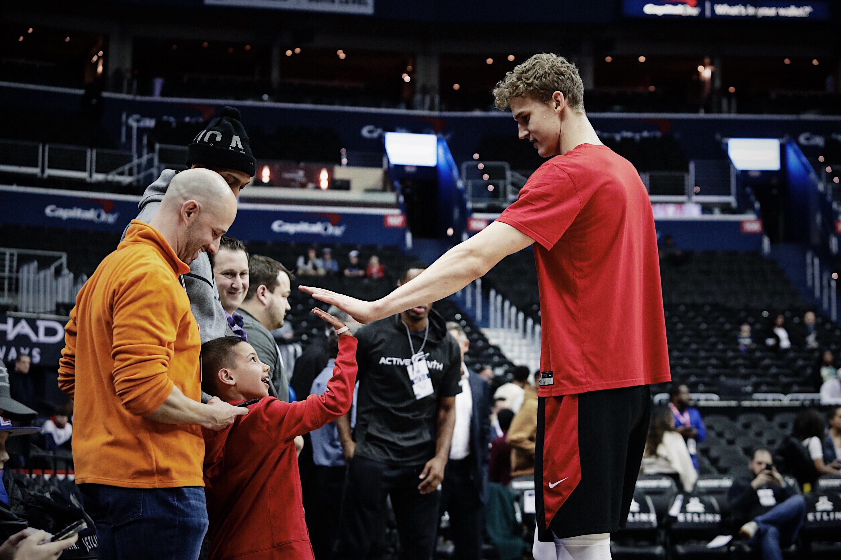 Lauri Markkanen - 18-19 Season Photo Gallery Photo Gallery | NBA.com