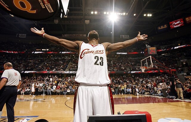 Cavs History of LeBron James Photo Gallery | NBA.com