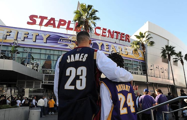 No. 23 Jersey Through the Years Photo Gallery | NBA.com