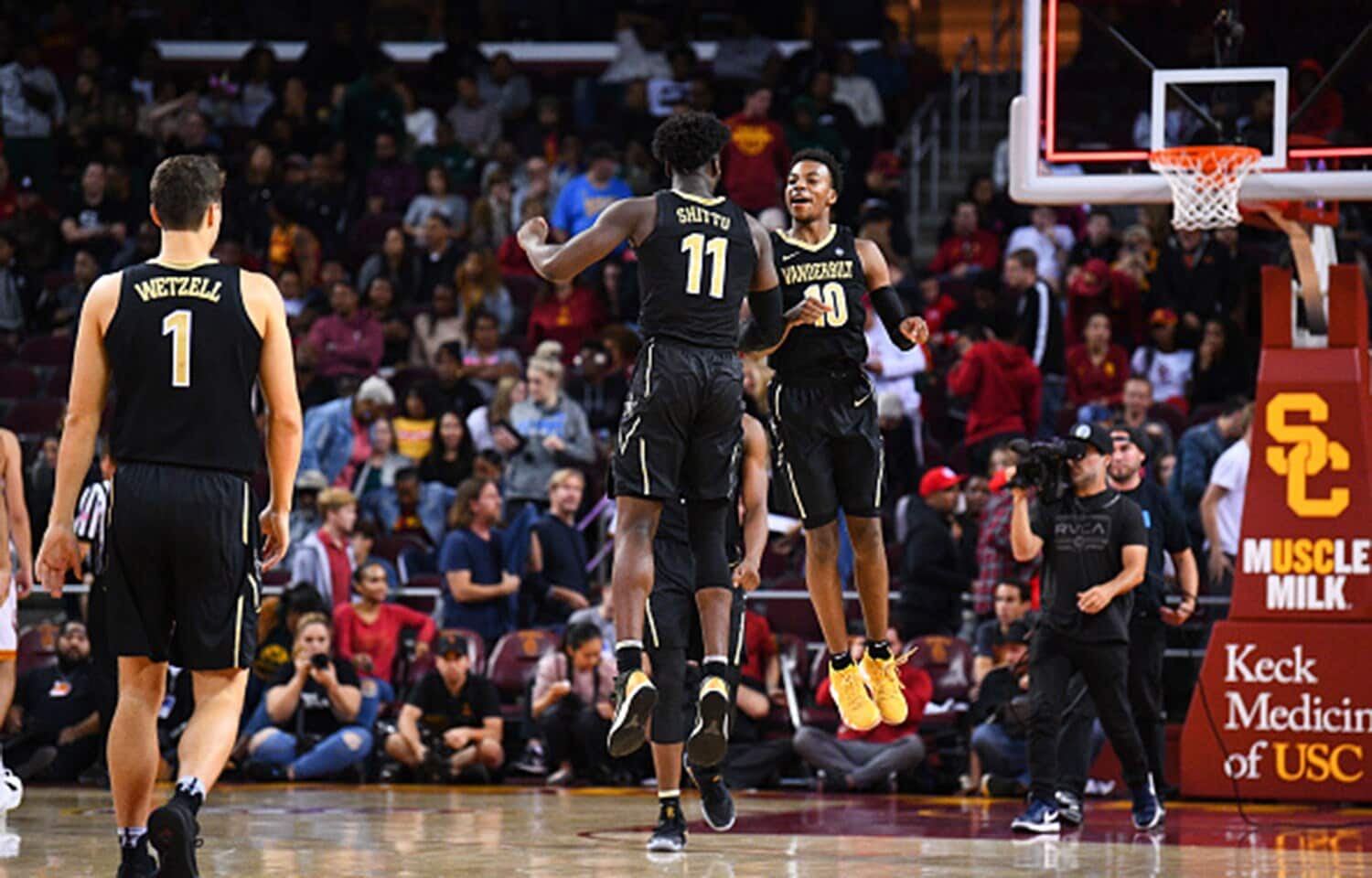 Snapshots of Darius Garland Photo Gallery | NBA.com