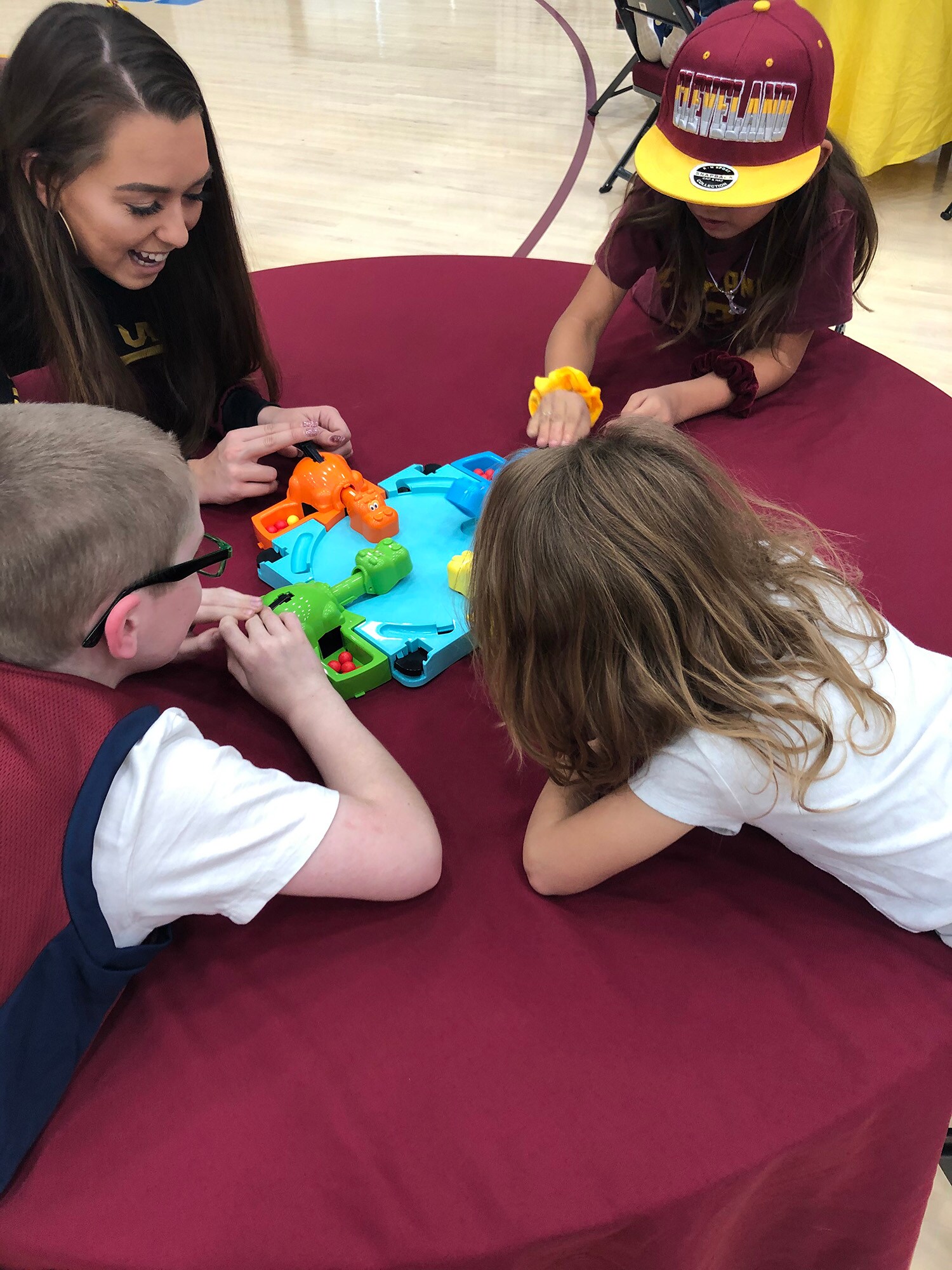 Local Students Learn About Groovy Games Photo Gallery | NBA.com