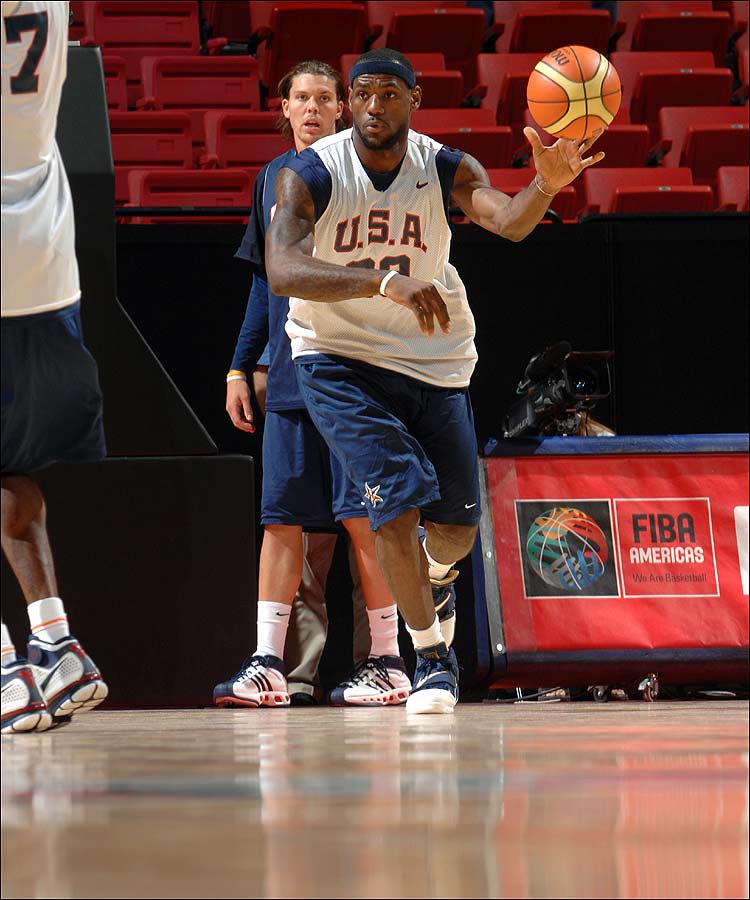 LeBron James: Cavaliers All-Time Assists Leader Photo Gallery | NBA.com